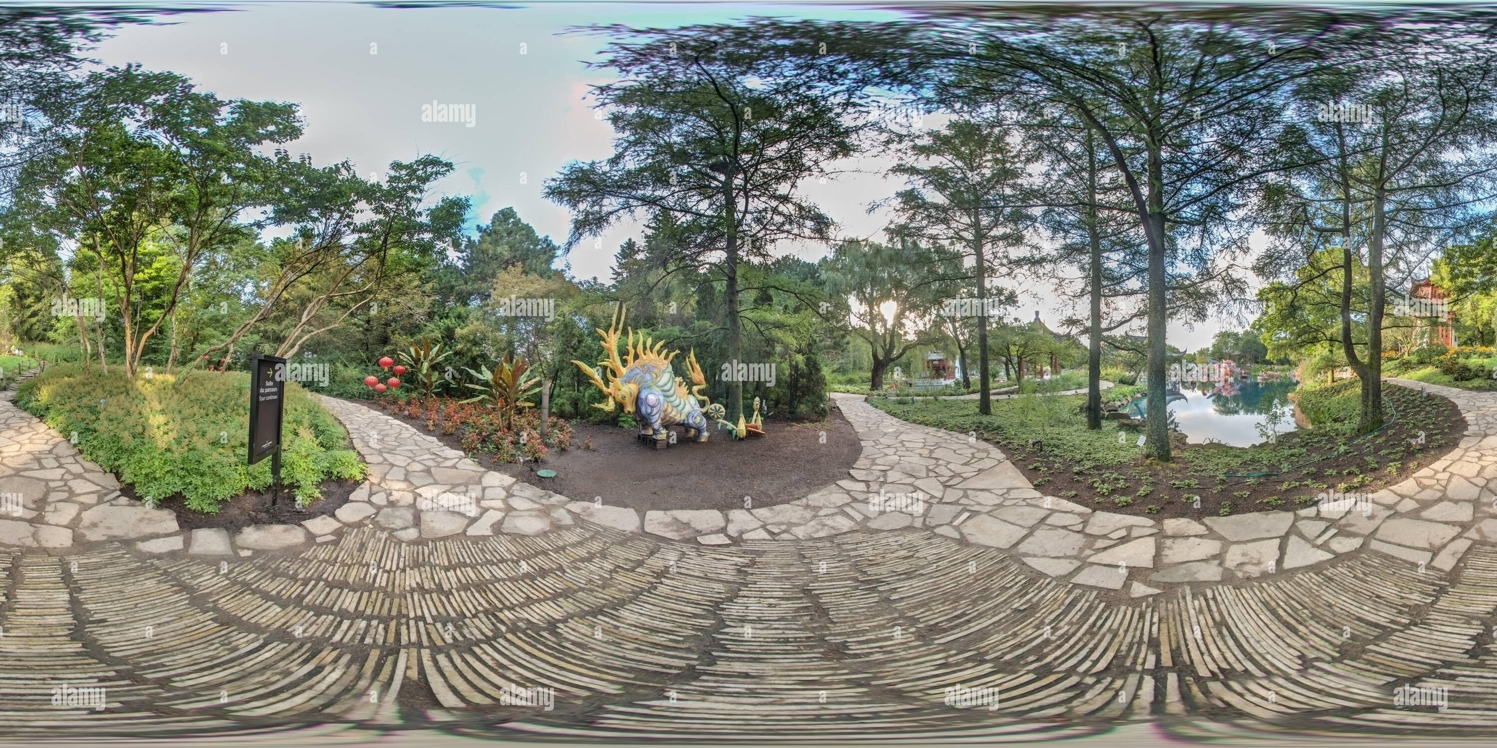 360° view of Chinese Garden - Botanical Garden MTL - Alamy