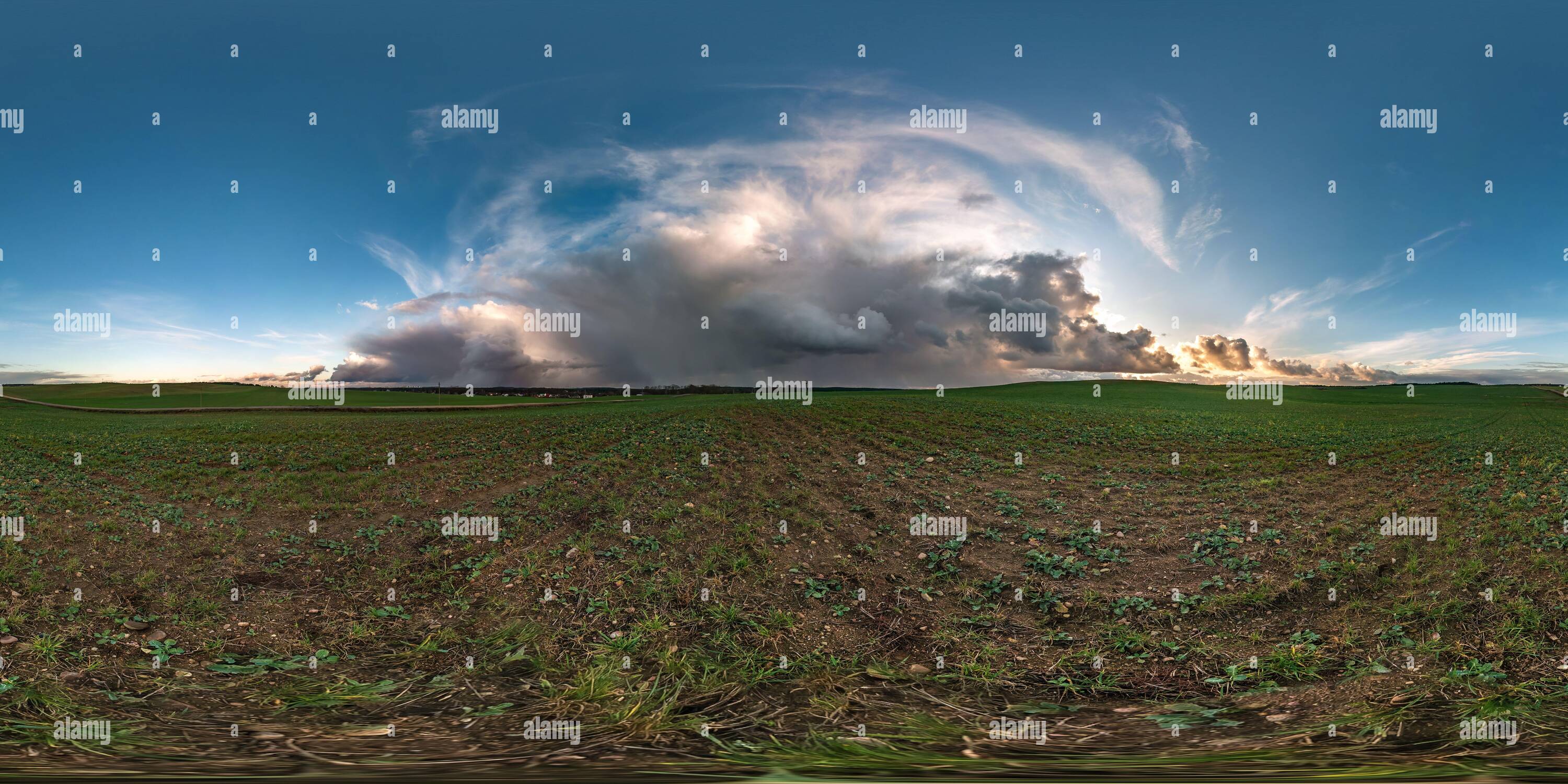 360° view of full seamless spherical hdr panorama 360 degrees angle ...