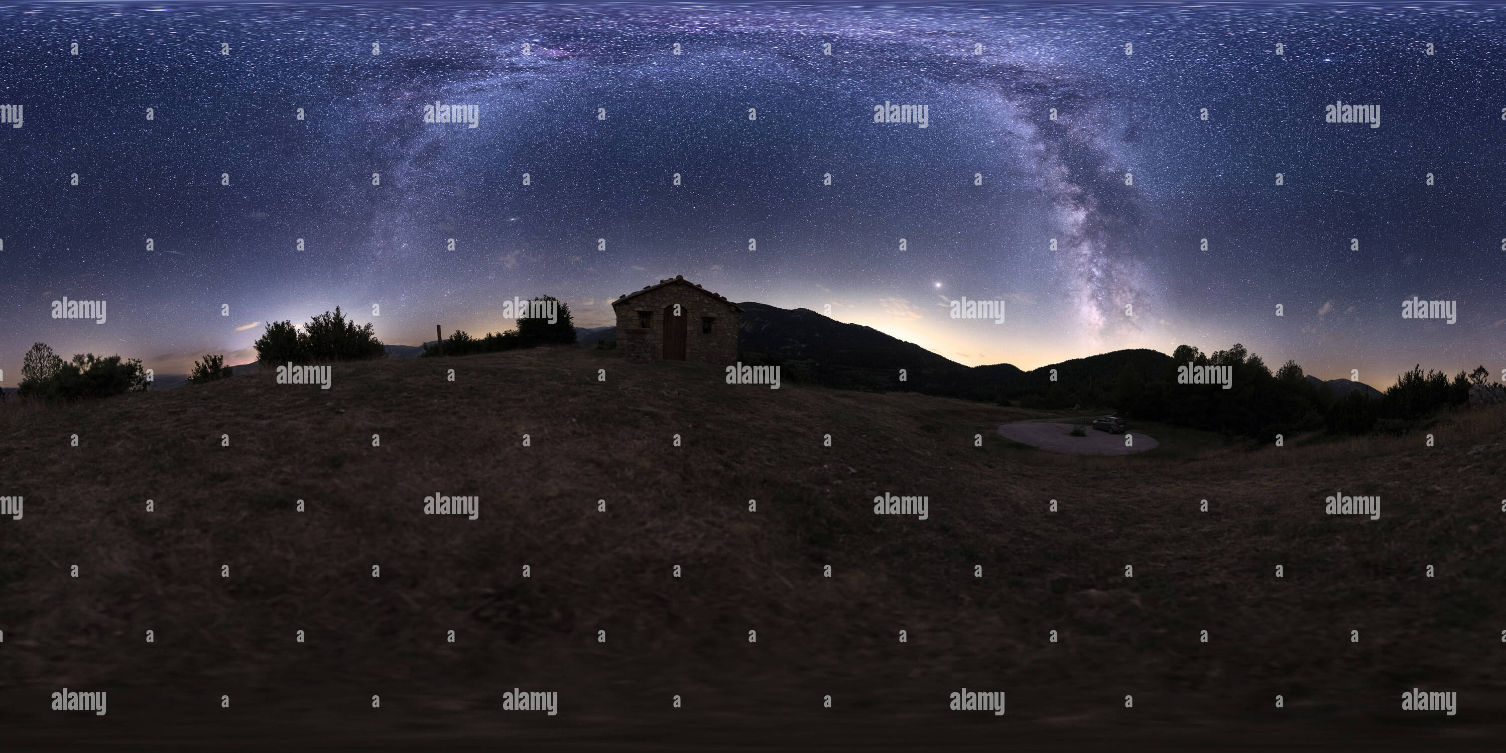 360° view of Night hermitage stars sky milky way universe Alinyà - Alamy