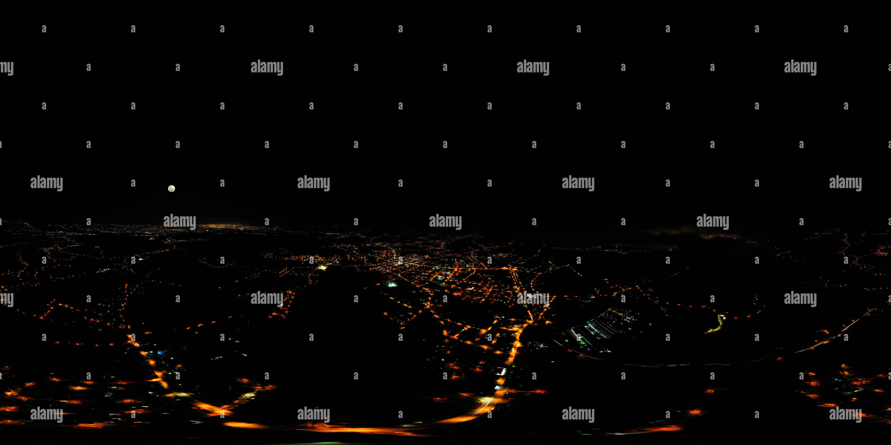 360° view of Luna sobre Grecia y Sarchi - Alamy