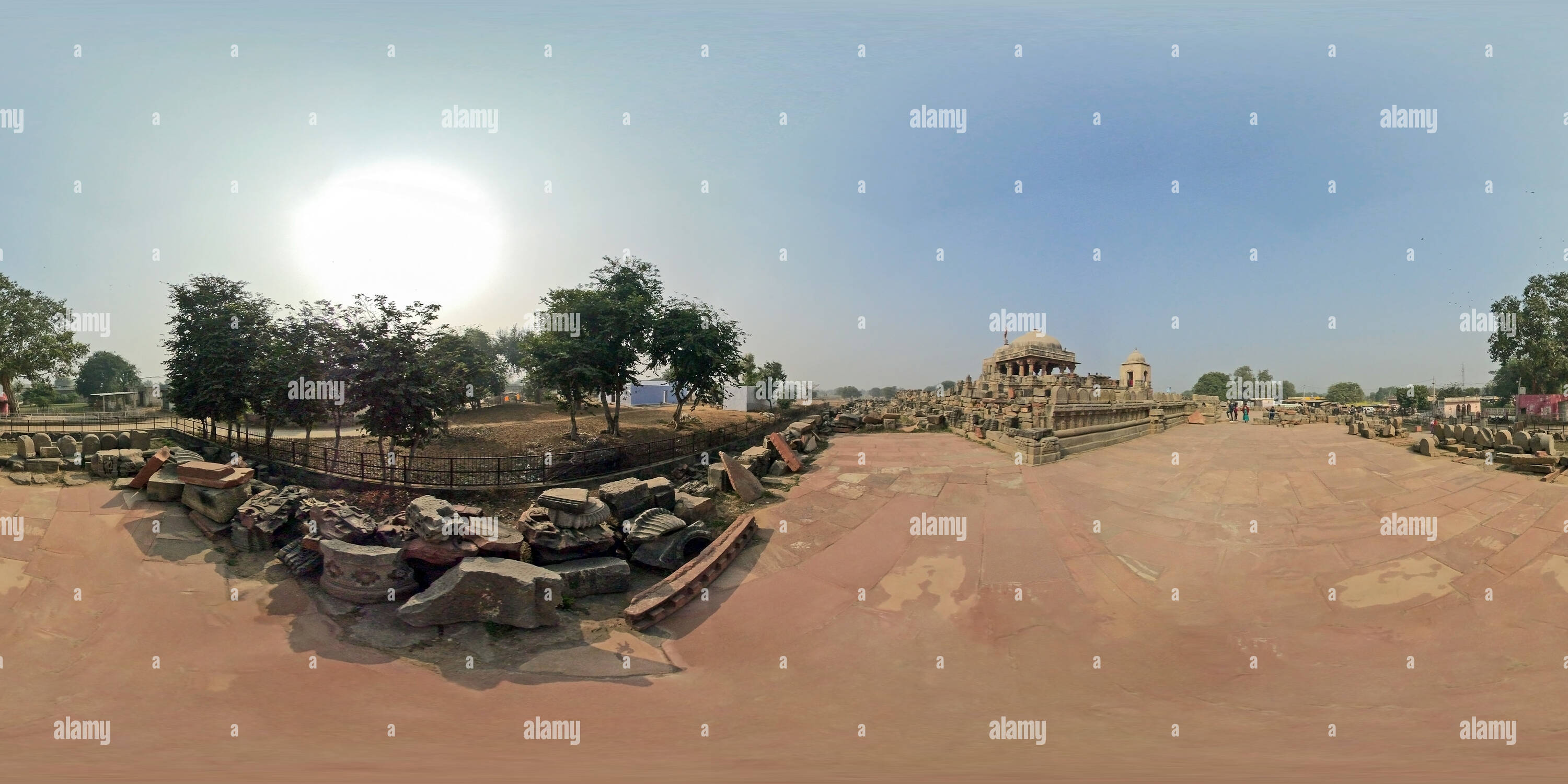 360° view of Hindu Temple at the Well of Repeated Stairs - Alamy