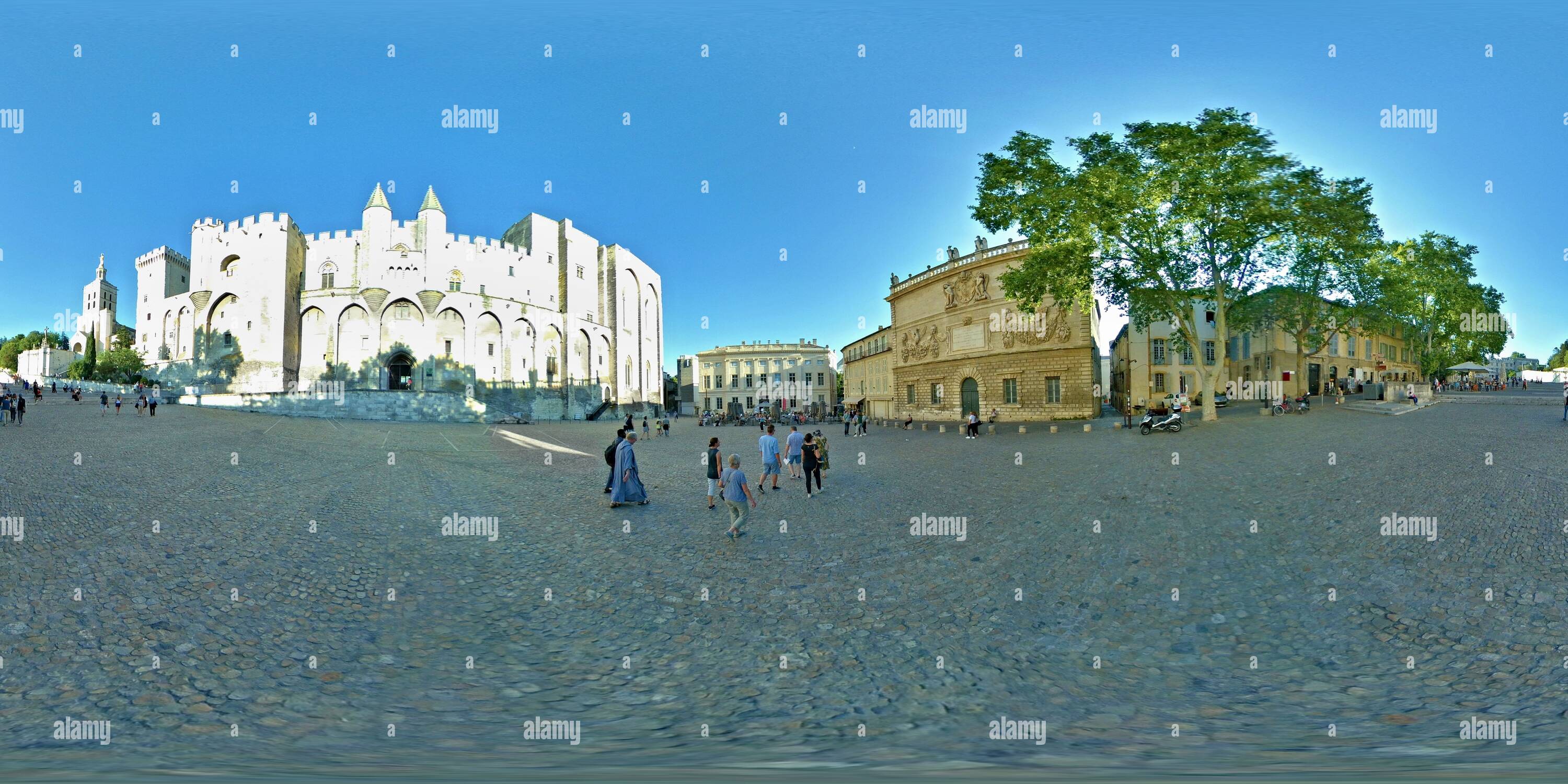 360° view of Place du Palais, Avignon - Alamy
