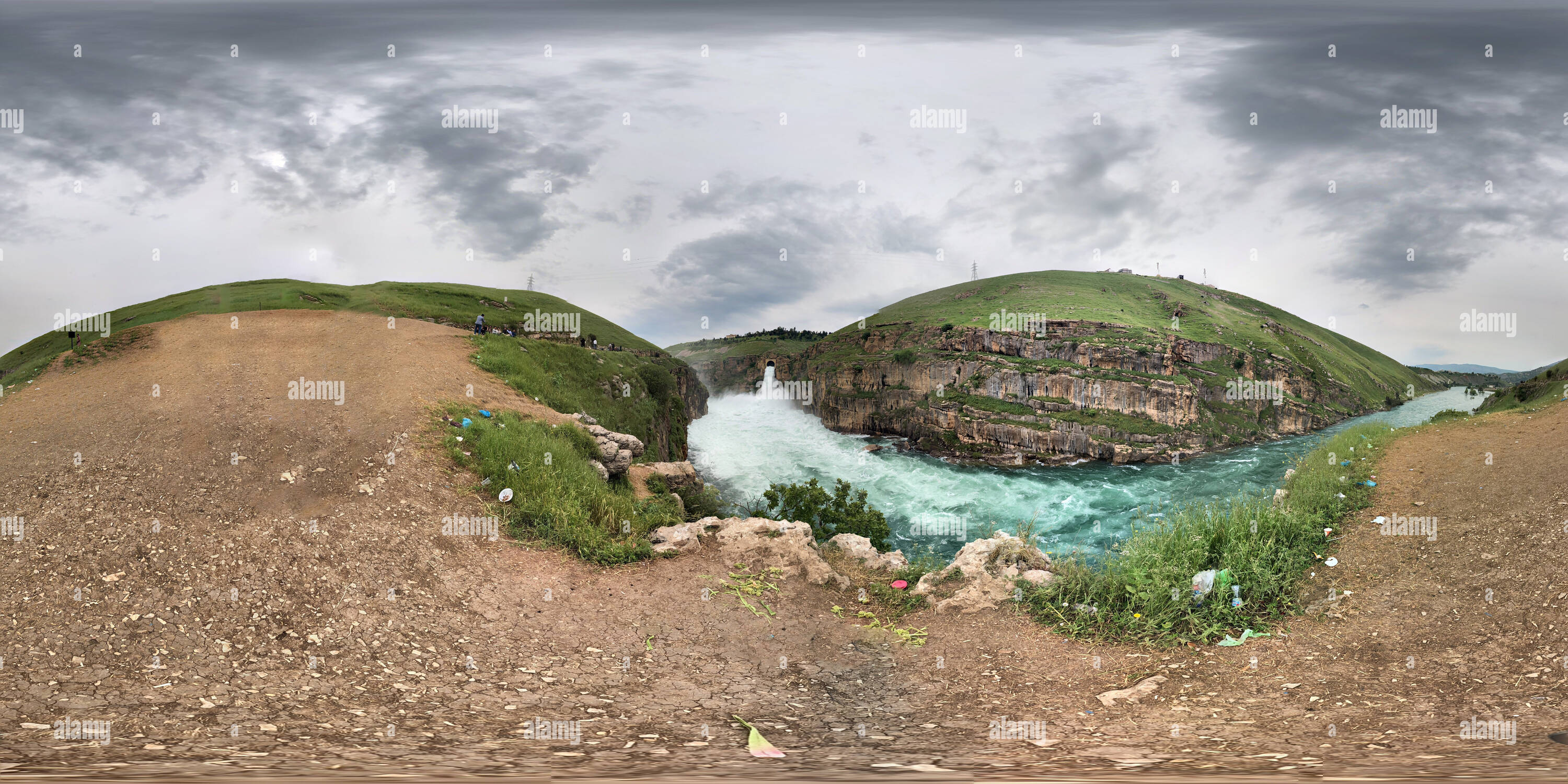 Dukan lake hi-res stock photography and images - Alamy