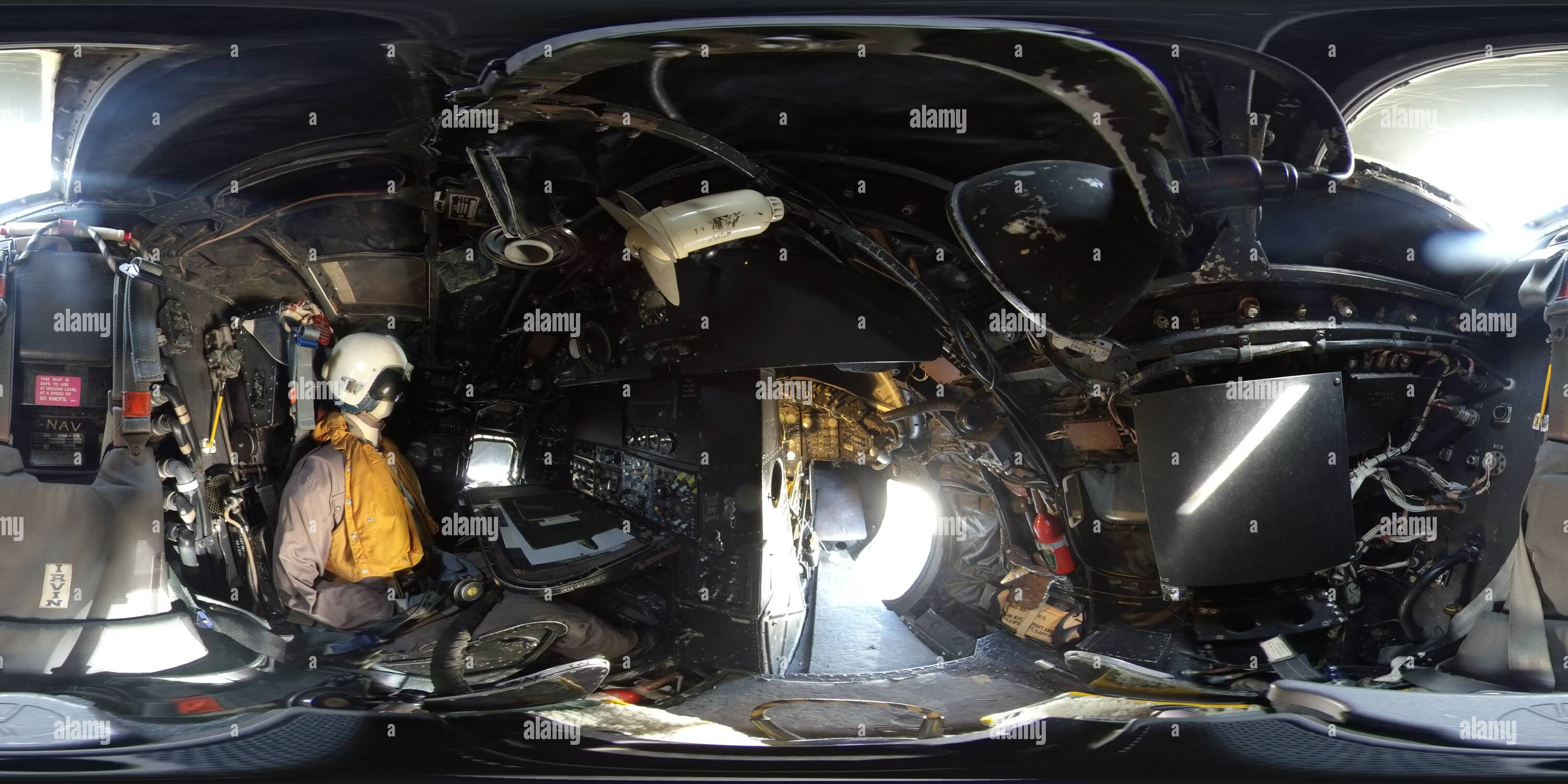 360° view of Canberra plane cockpit crew seats - Alamy