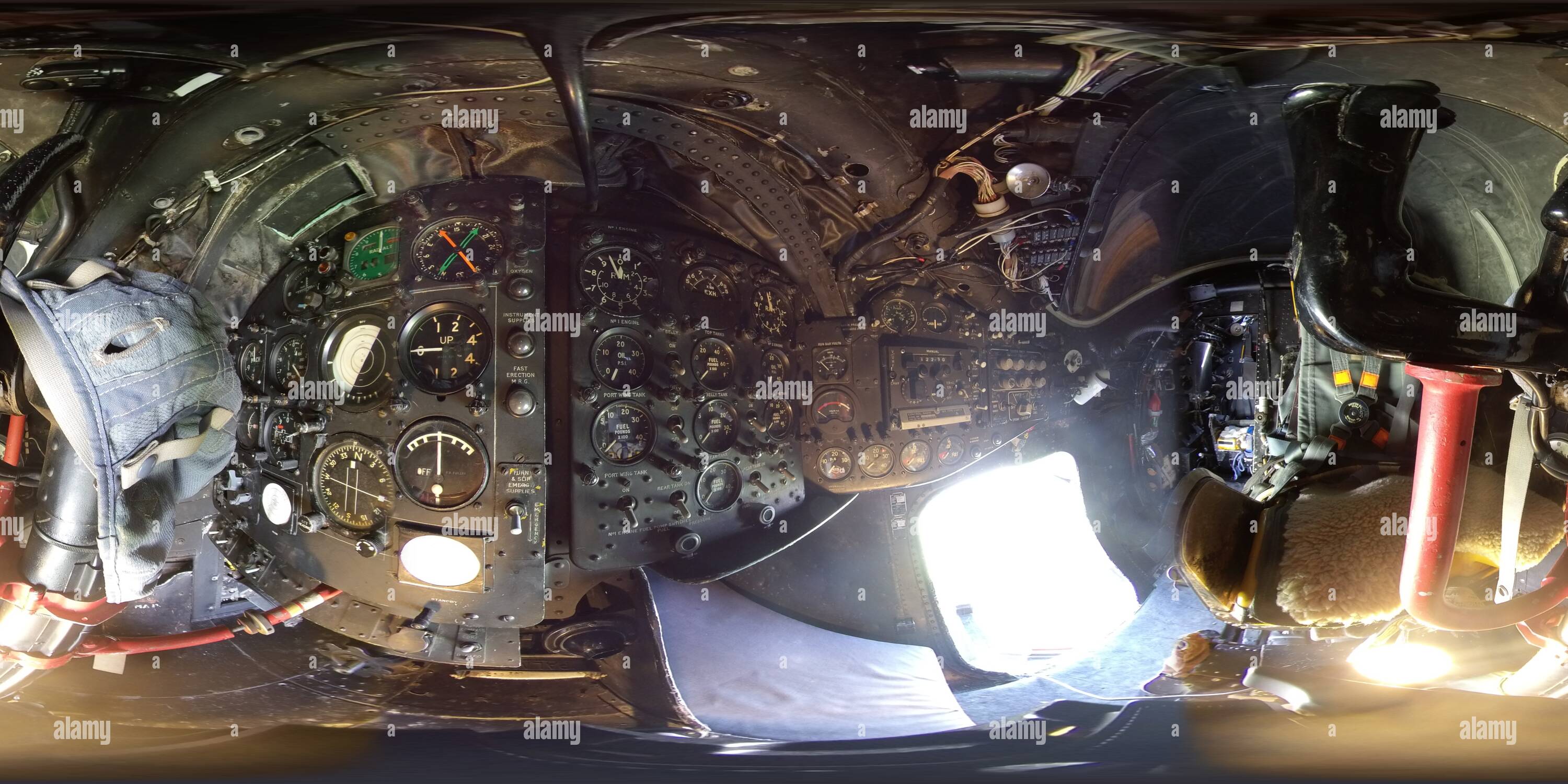 360° view of Canberra plane cockpit - Alamy