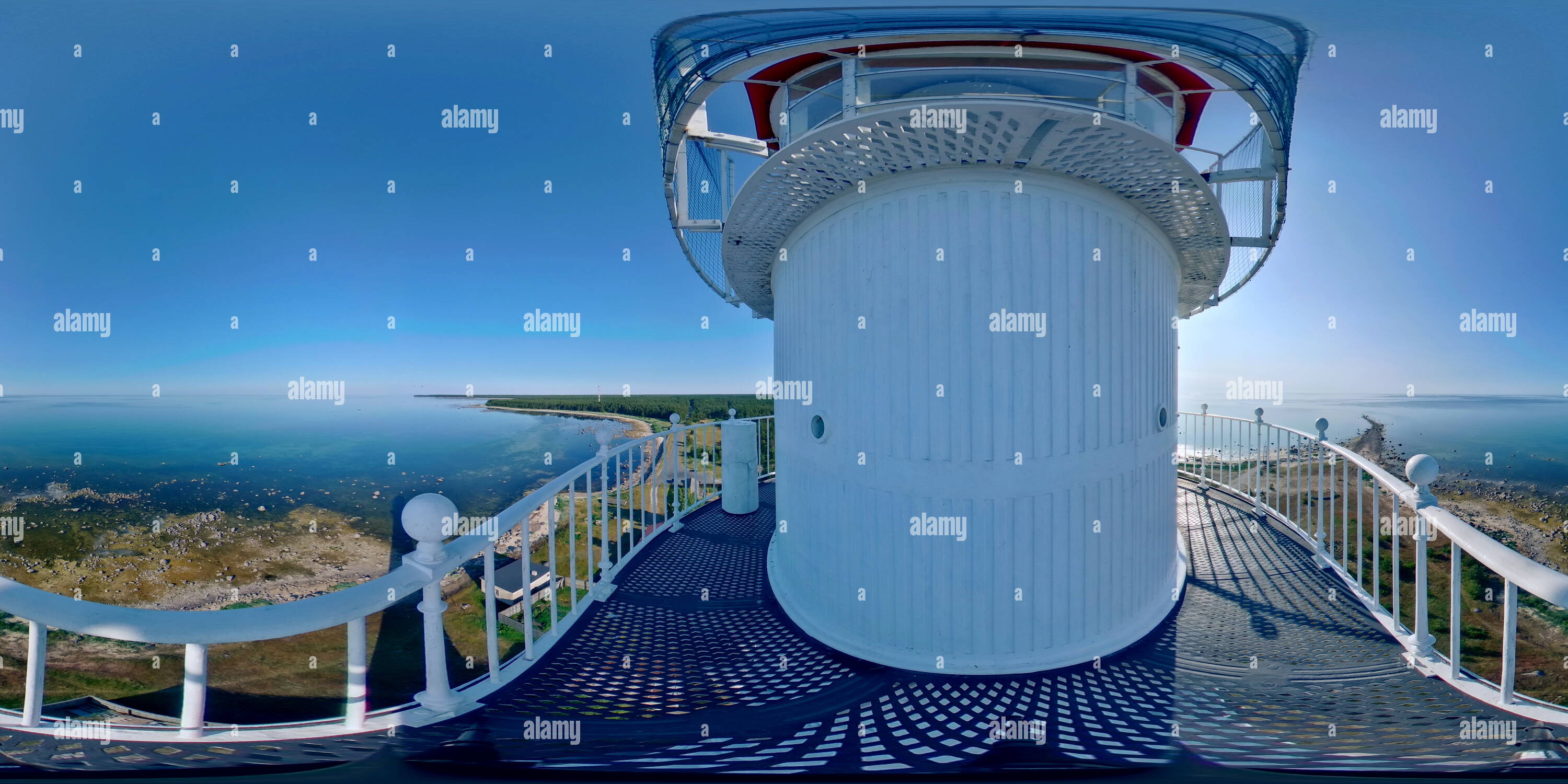 Tuletorn tahkunas hiiumaal hi-res stock photography and images - Alamy