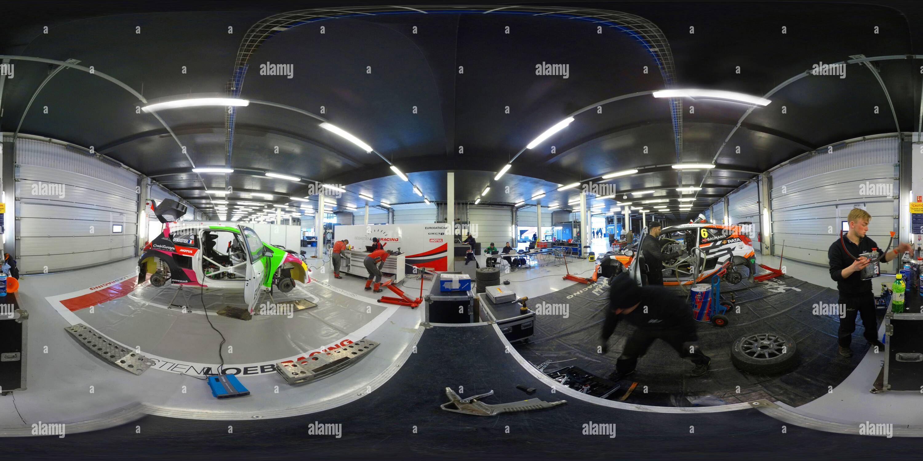 360 racing hi-res stock photography and images - Alamy
