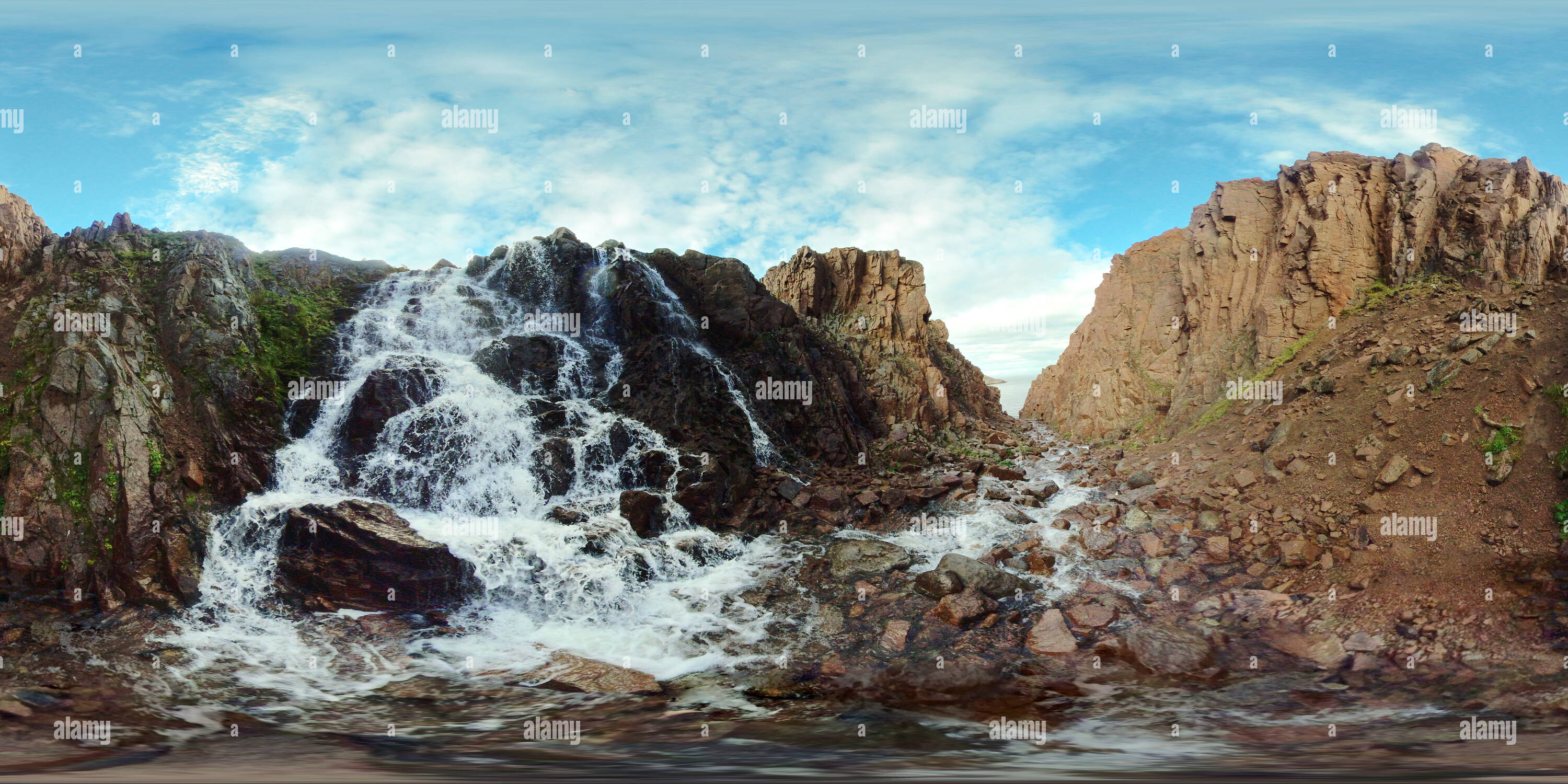 Battery waterfall hi-res stock photography and images - Alamy