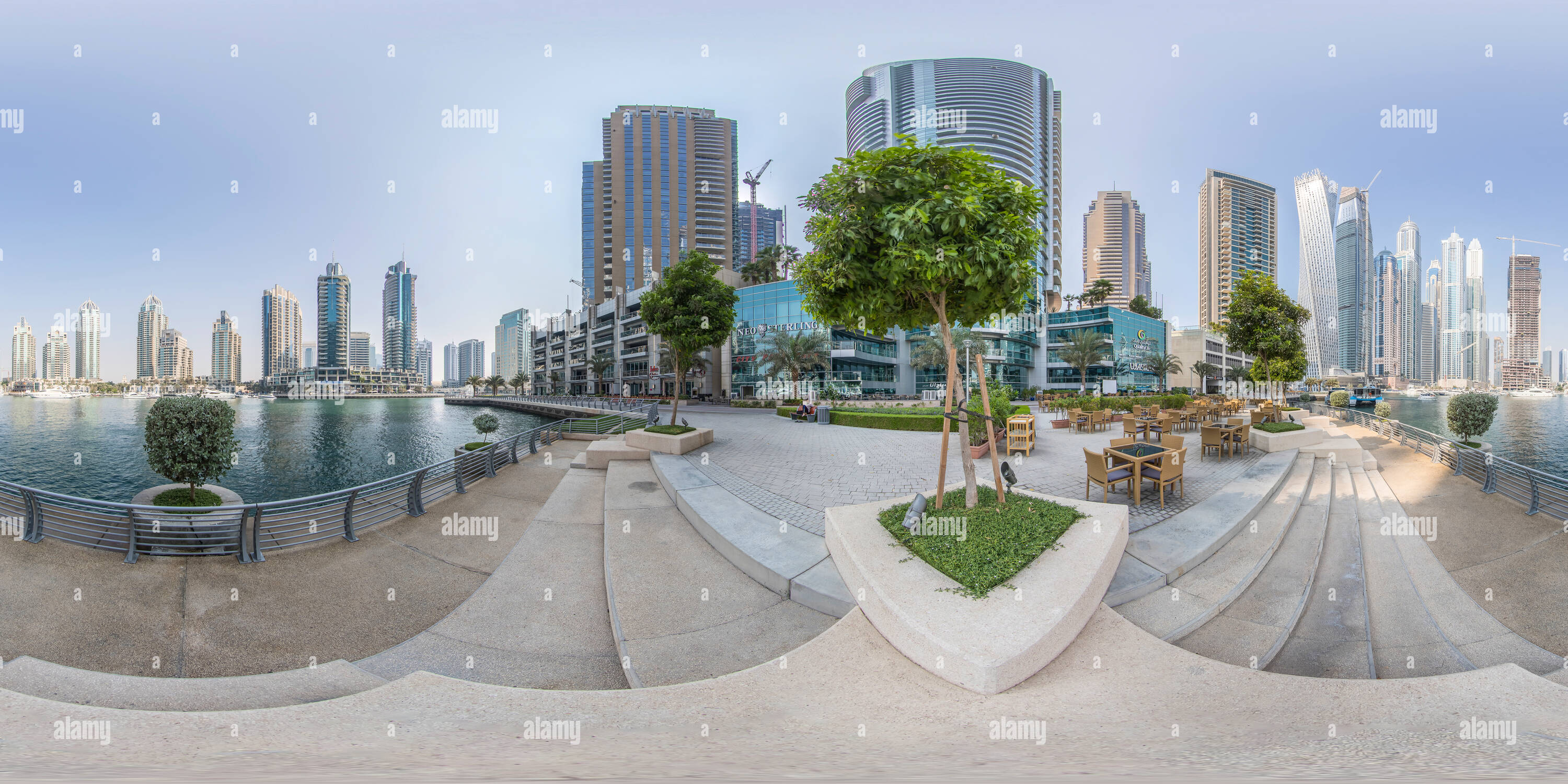 360 panorama dubai hi-res stock photography and images - Alamy