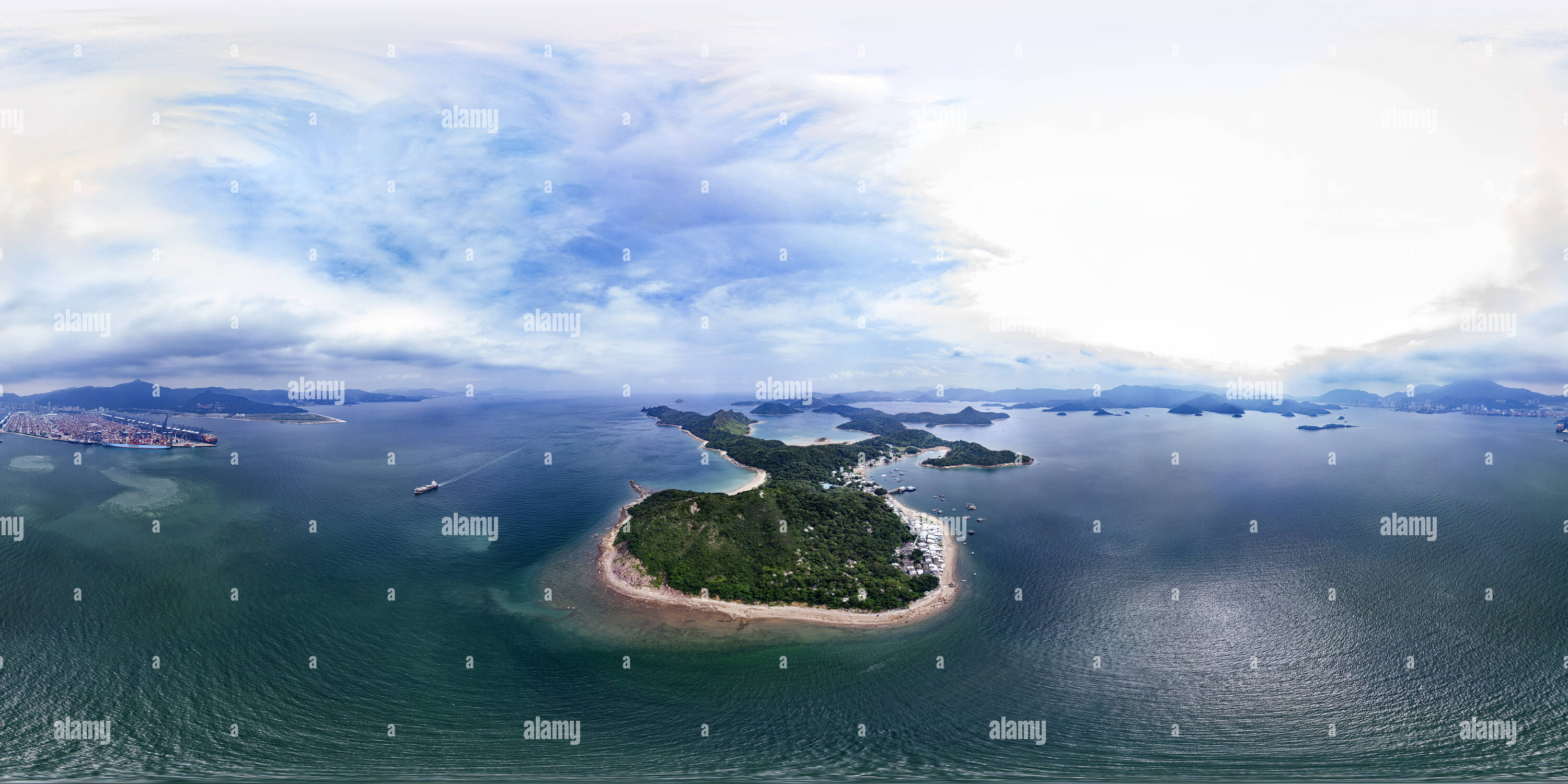 360° view of 20200926 Crooked Island S Sha Tau Kok Hk - Alamy