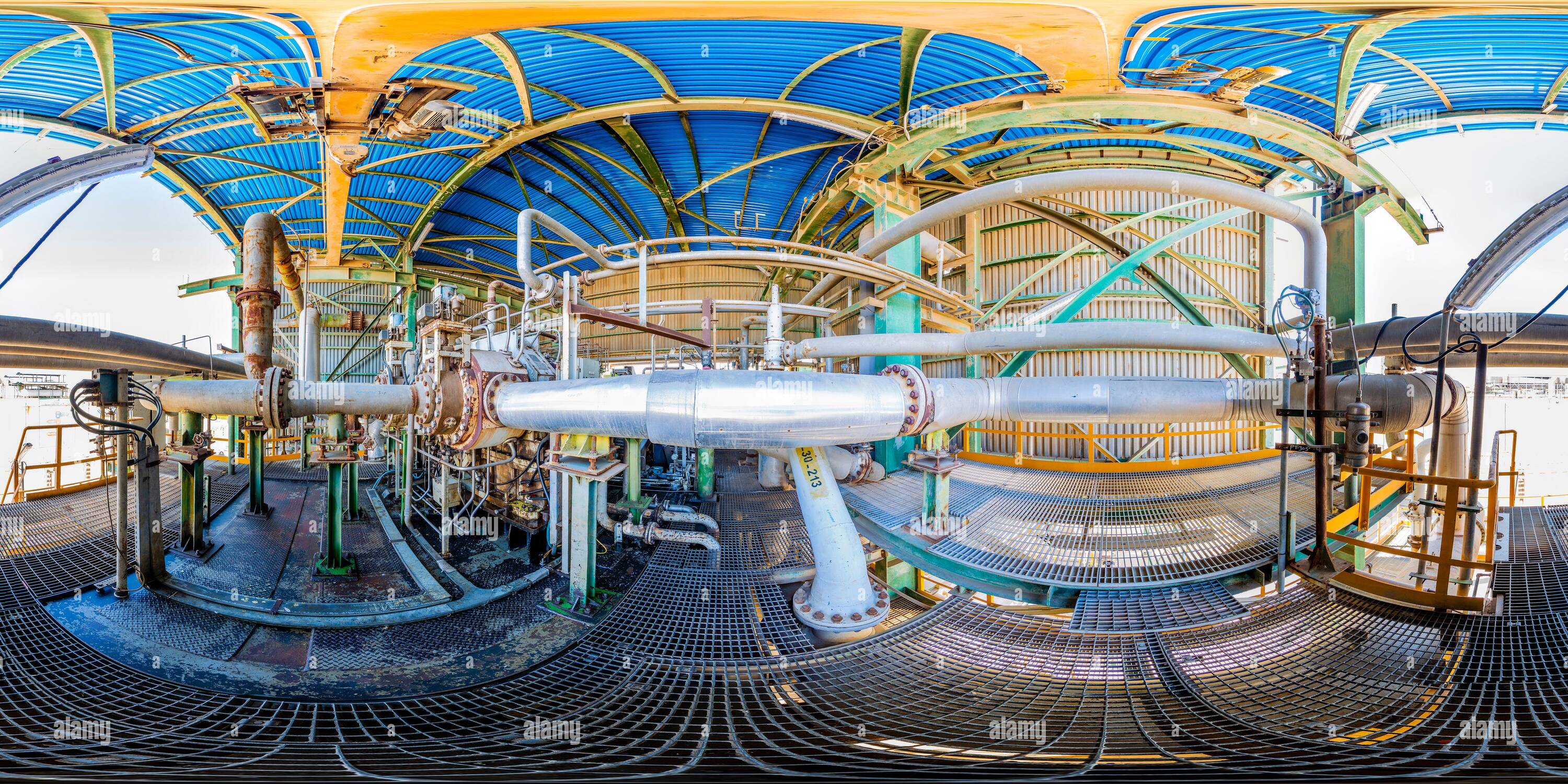 360 degree panorama chemical plant hi-res stock photography and images ...