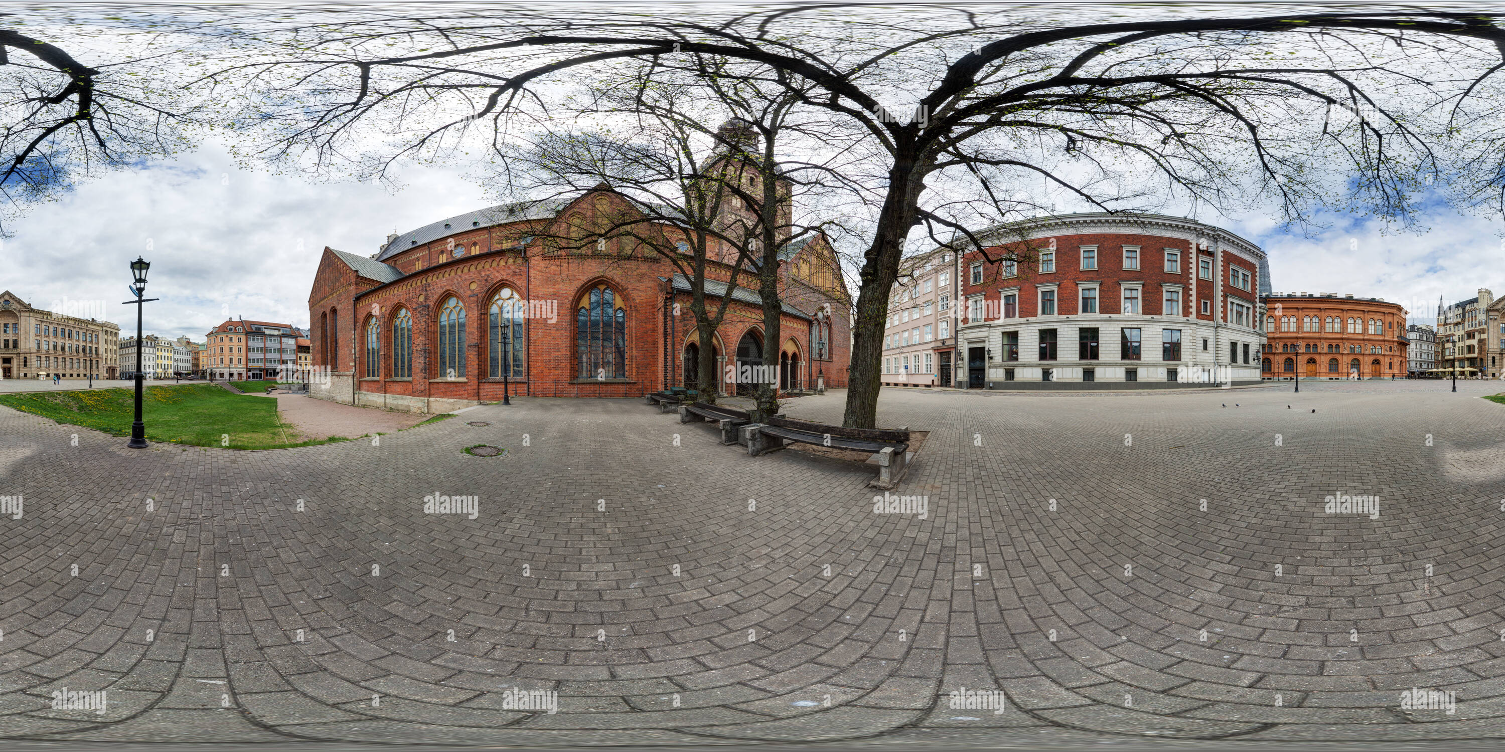 Riga cathedral on square hi-res stock photography and images - Alamy