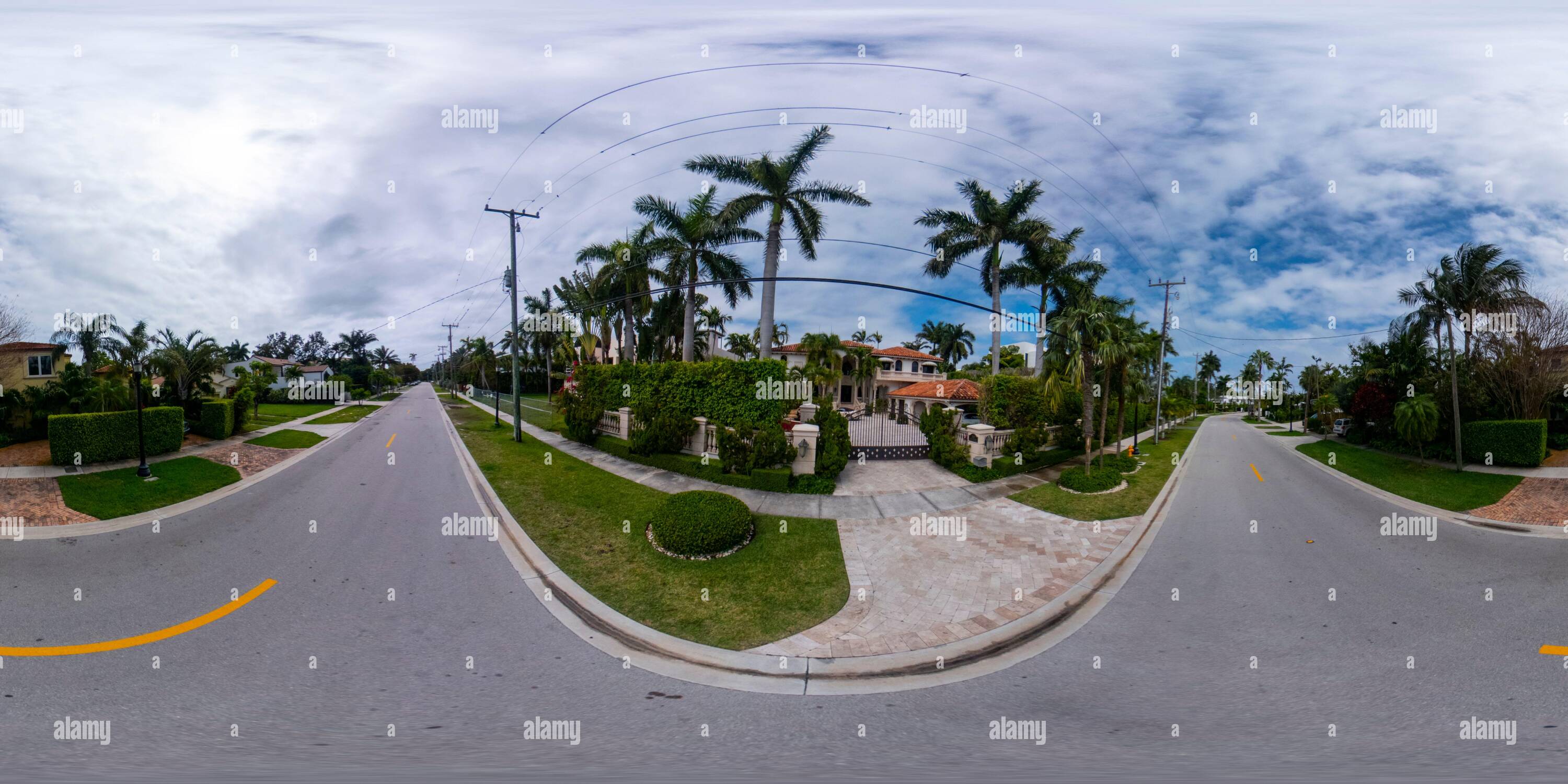 360° view of 360 spherical photo Miami Beach luxury homes - Alamy