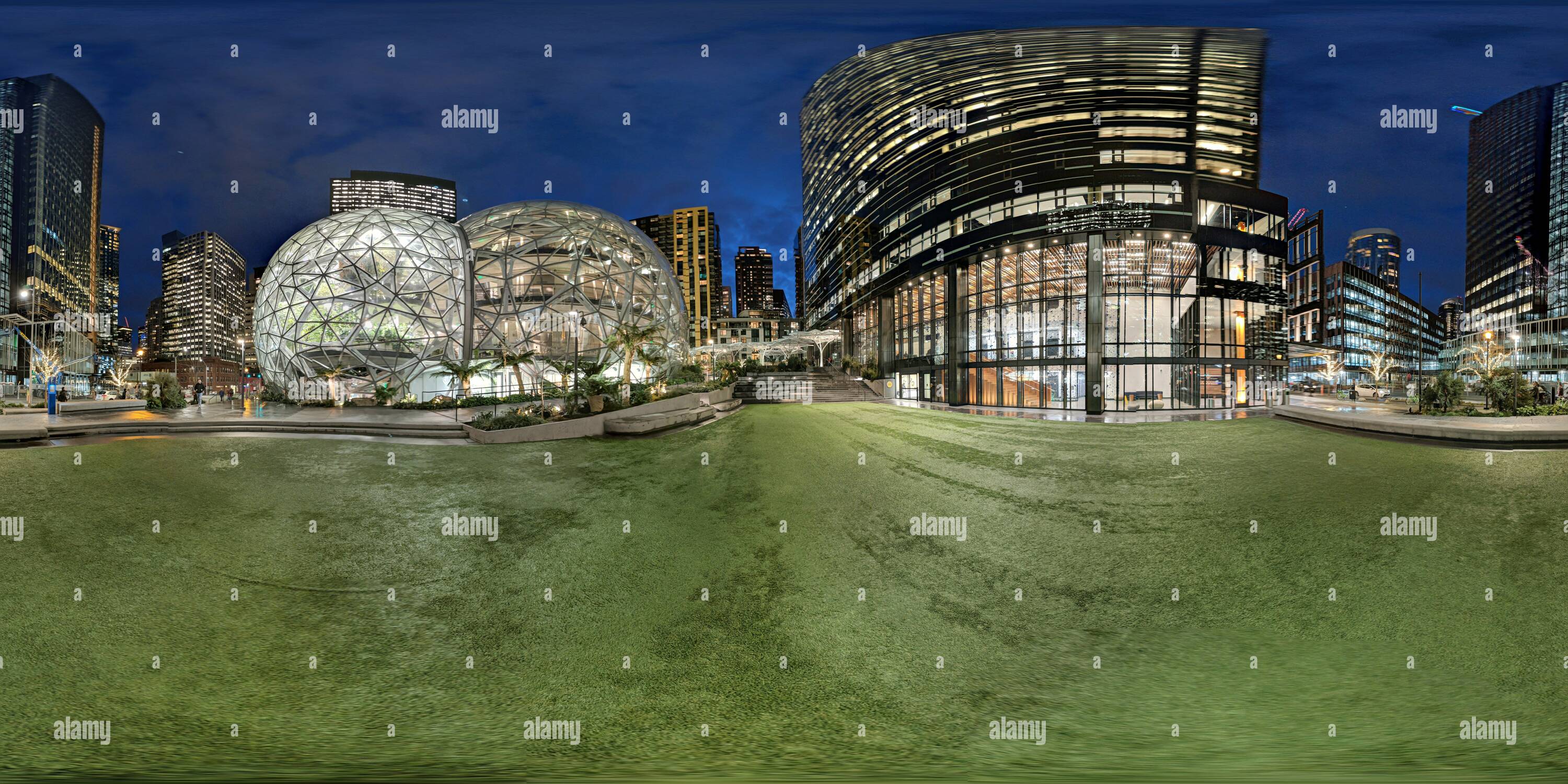360° view of Amazon Spheres, Seattle, Washington - Alamy