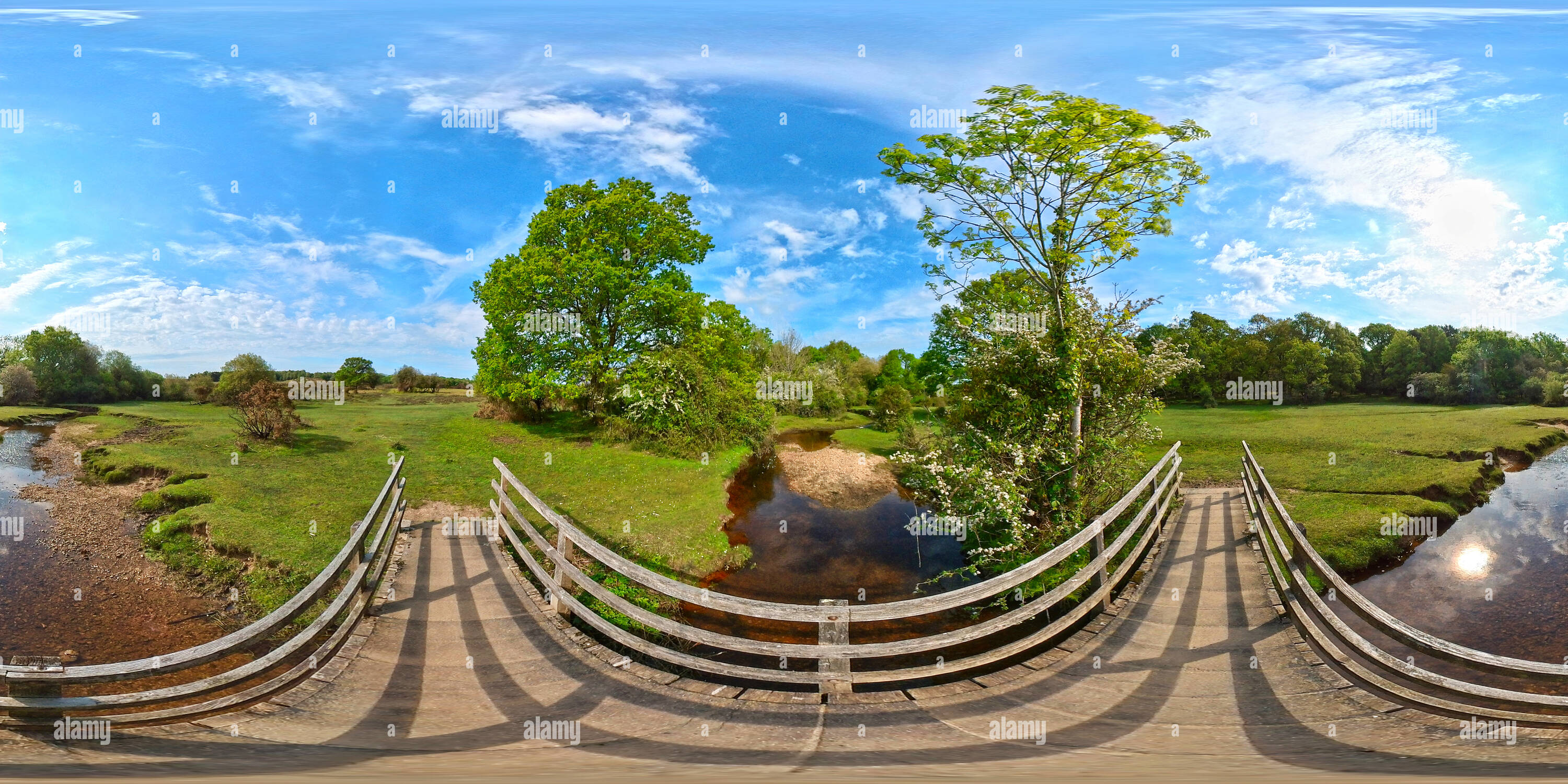 360° view of Bridge over Mill Lawn Brook winding stream in the New ...