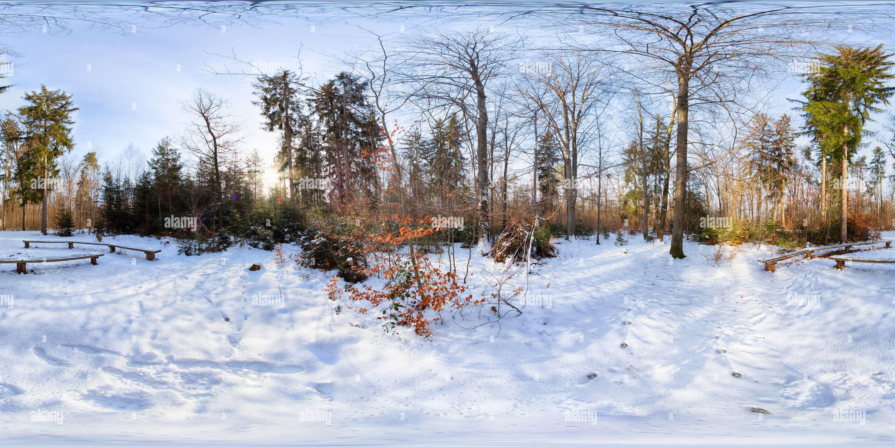 360 degree projection hi-res stock photography and images - Alamy