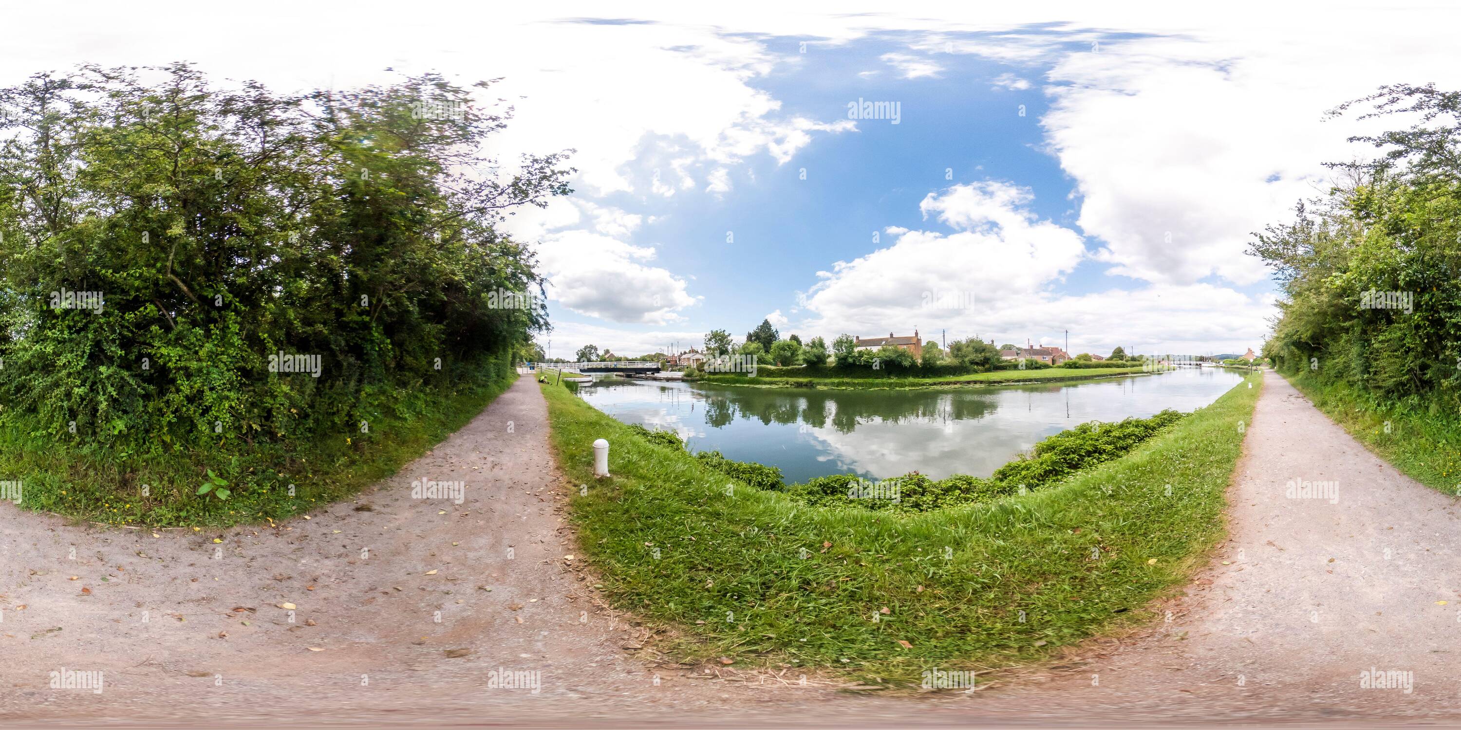 Purton upper bridge hi-res stock photography and images - Alamy