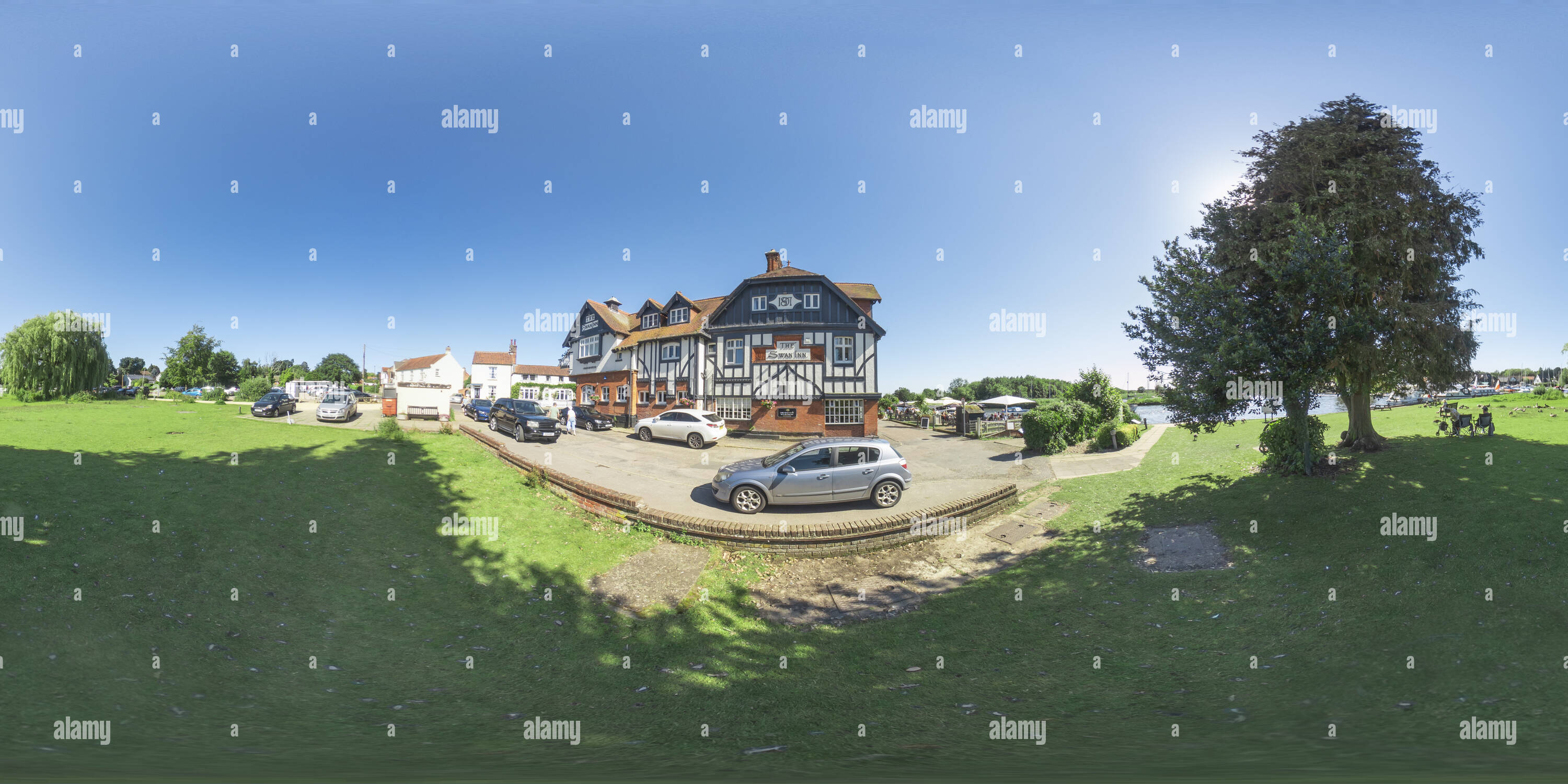 360° view of Horning Swan, Norfolk Broads - Alamy