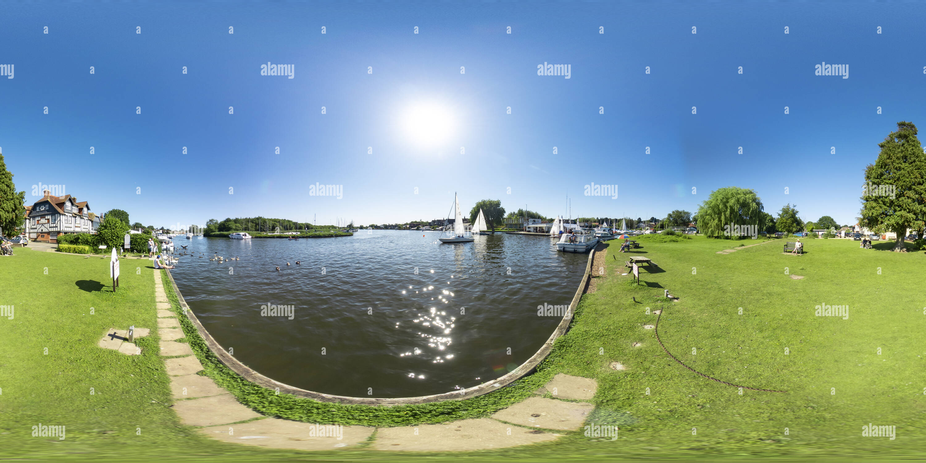 360° view of River Bure in Horning, Norfolk Broads - Alamy