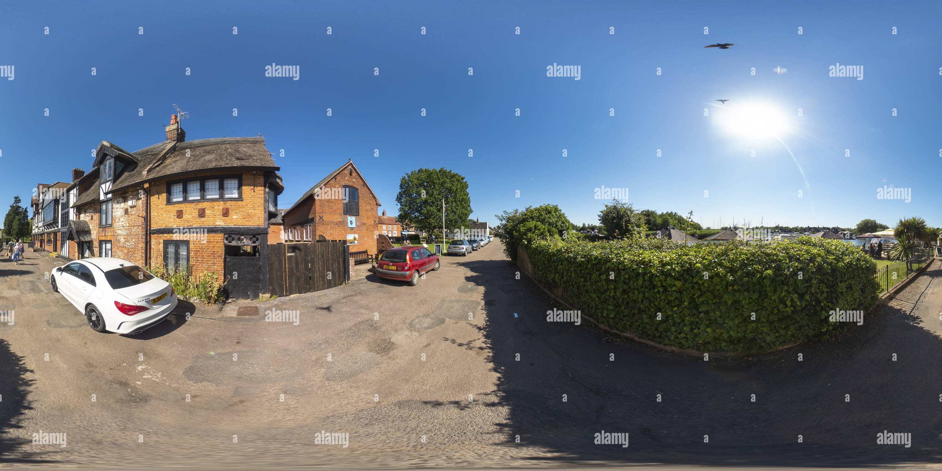 360° view of Beside the River Bure in Horning, Norfolk Broads - Alamy