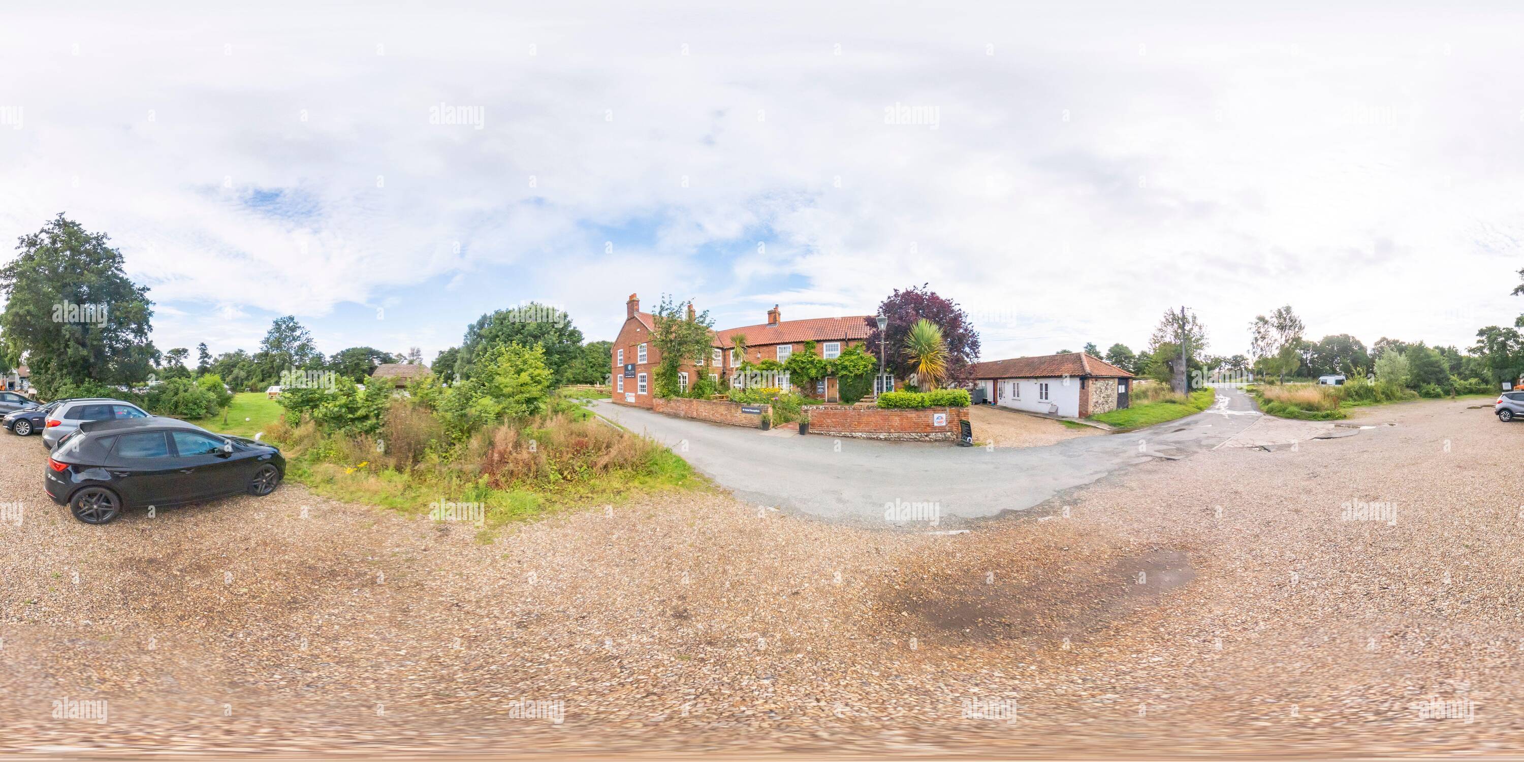 360° view of Sutton Staithe hotel. This small hotel, bar and restaurant ...
