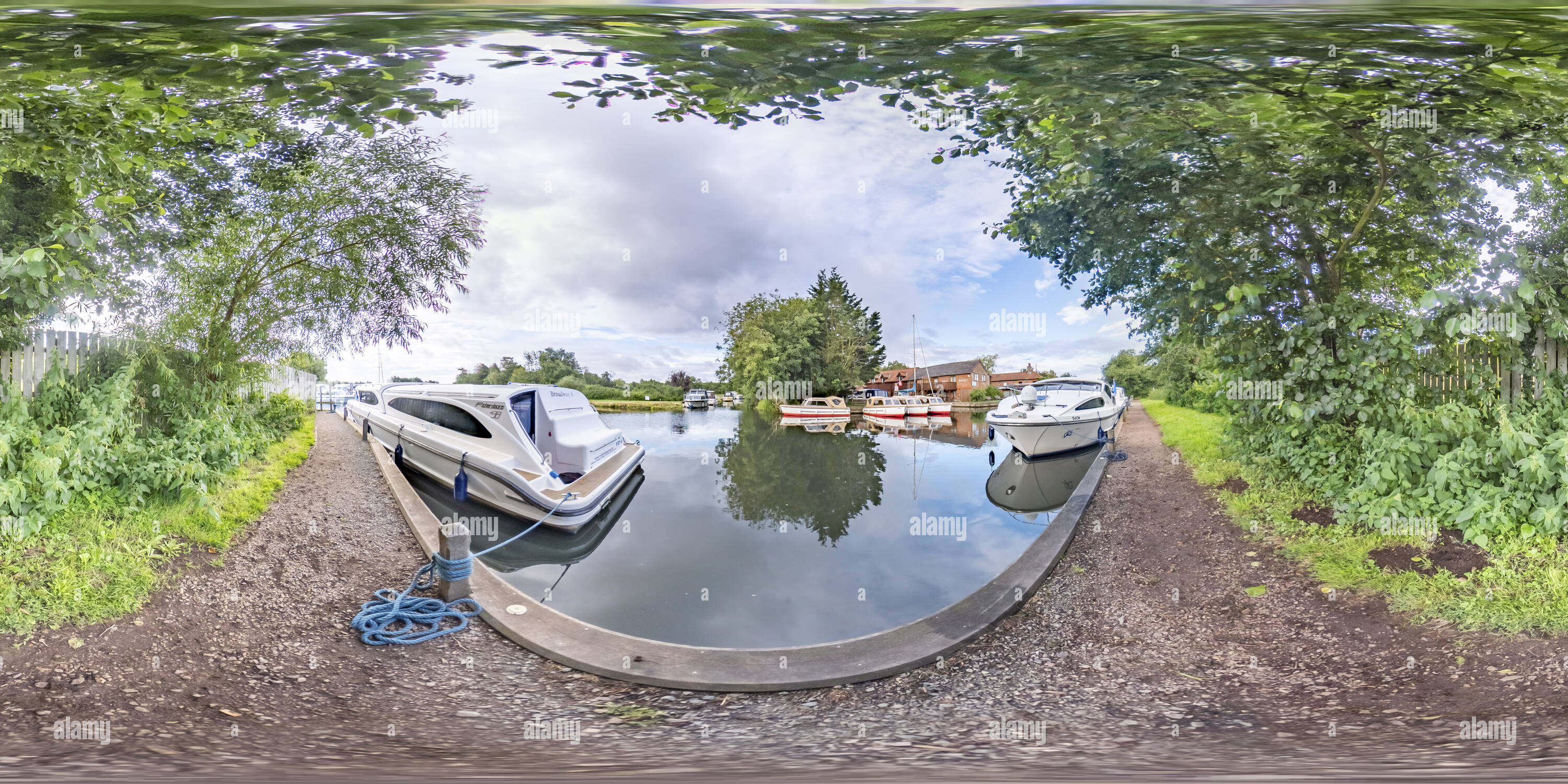 360° view of River Ant boat moorings in Wayford, Norfolk - Alamy
