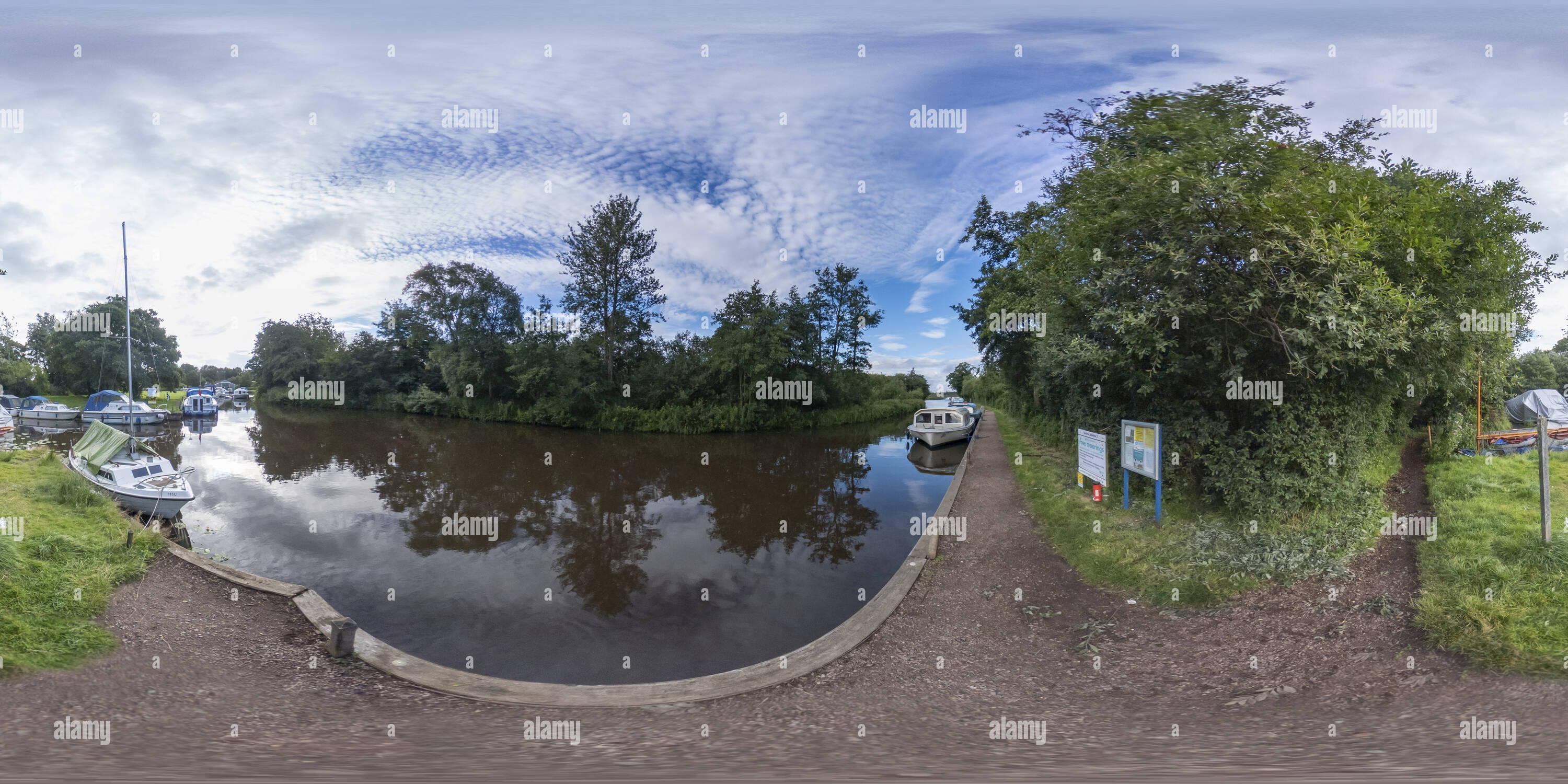 360° view of Sutton Staithe, Norfolk Broads - Alamy