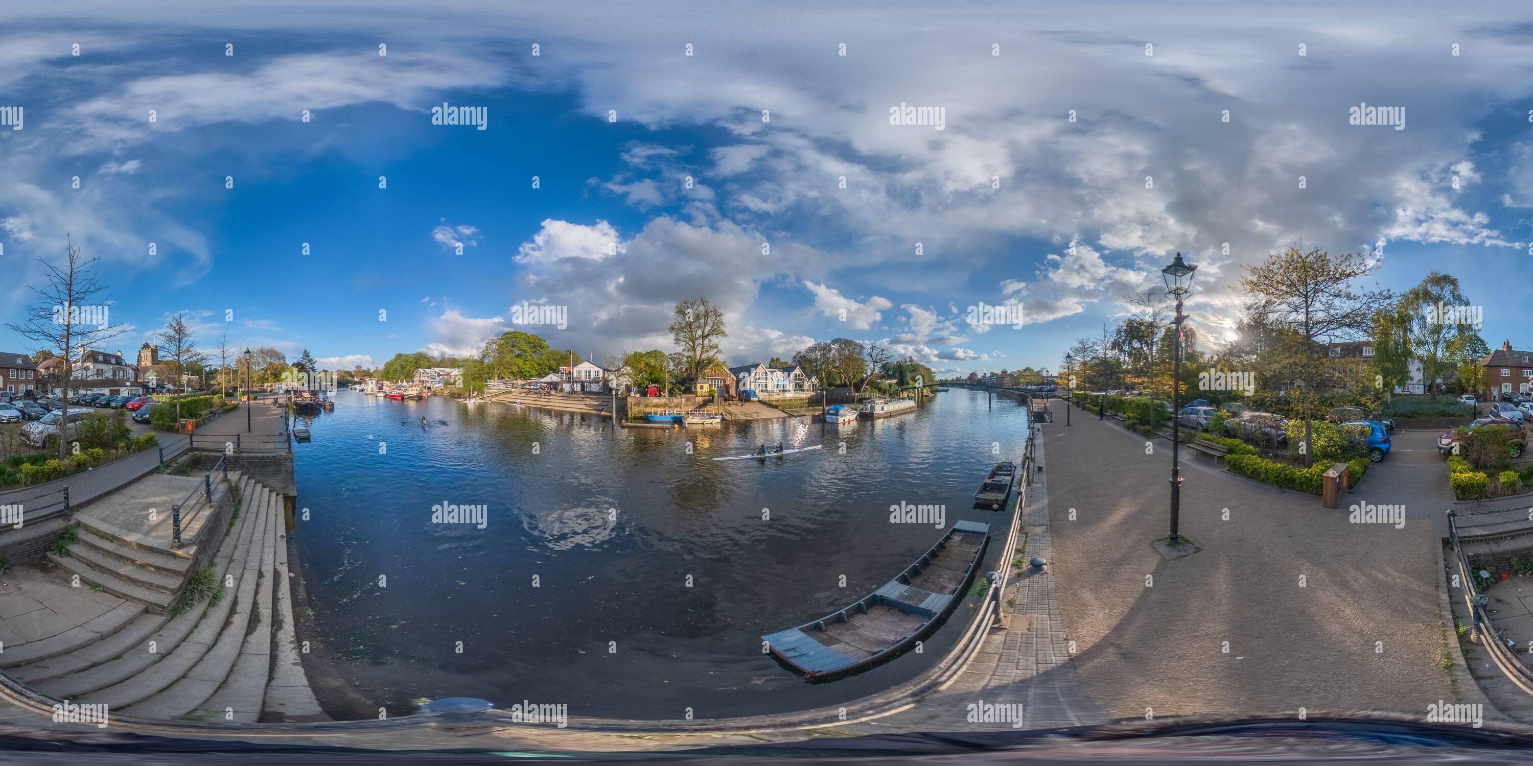 360° view of Footbridge at Eel Pie Island, Twickenham - Alamy