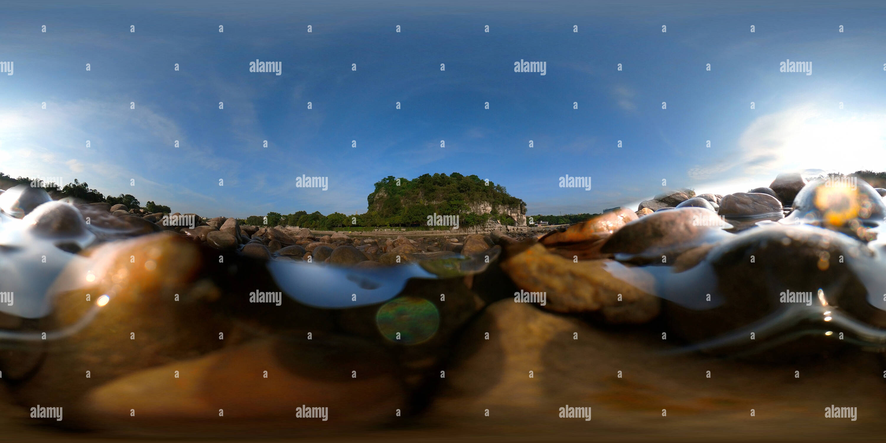 360° view of View elephant Trunk Hill from the waterline 从水线上观看象鼻山 - Alamy