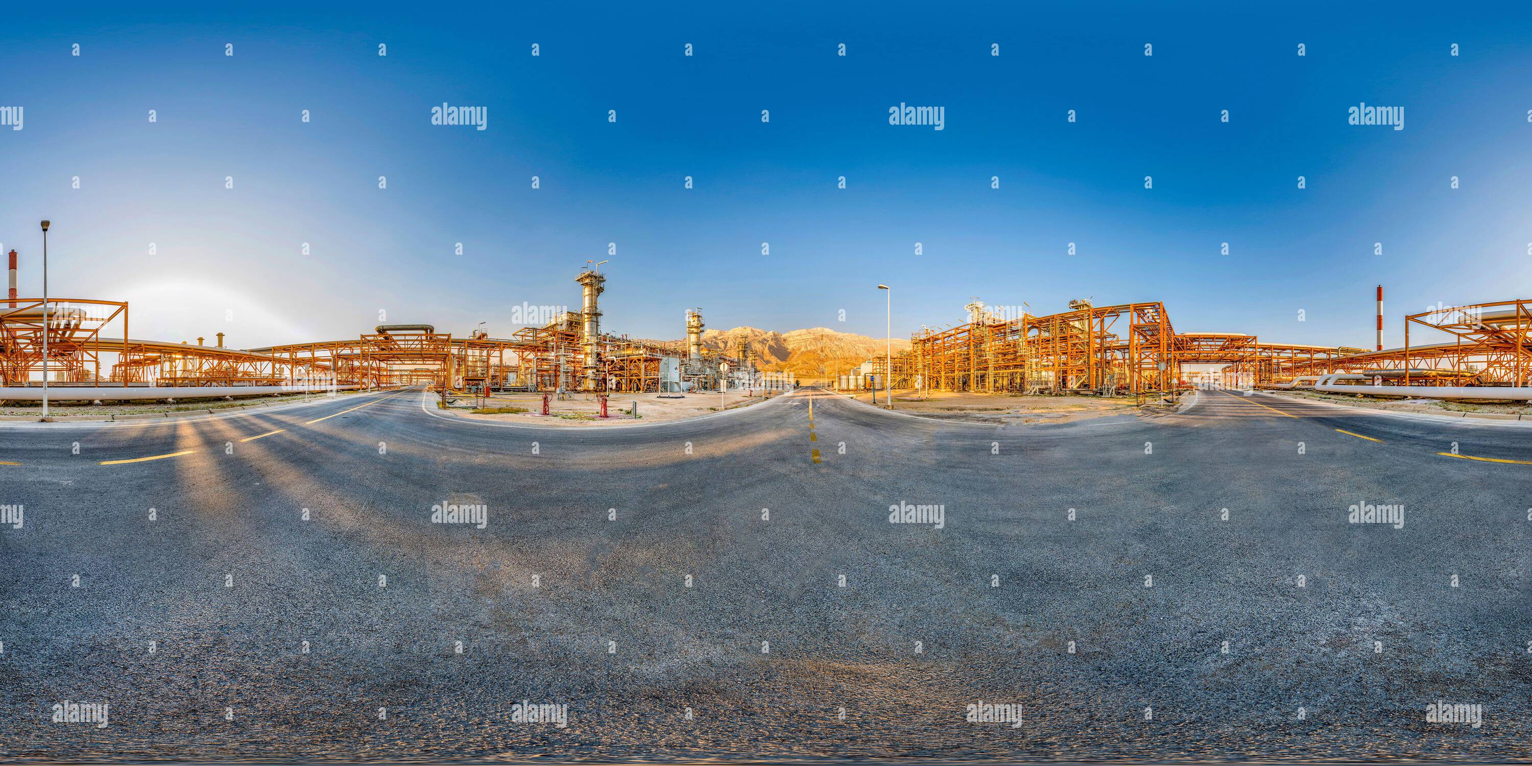 360° view of Ninth refinery of the South Pars Gas Complex - Alamy