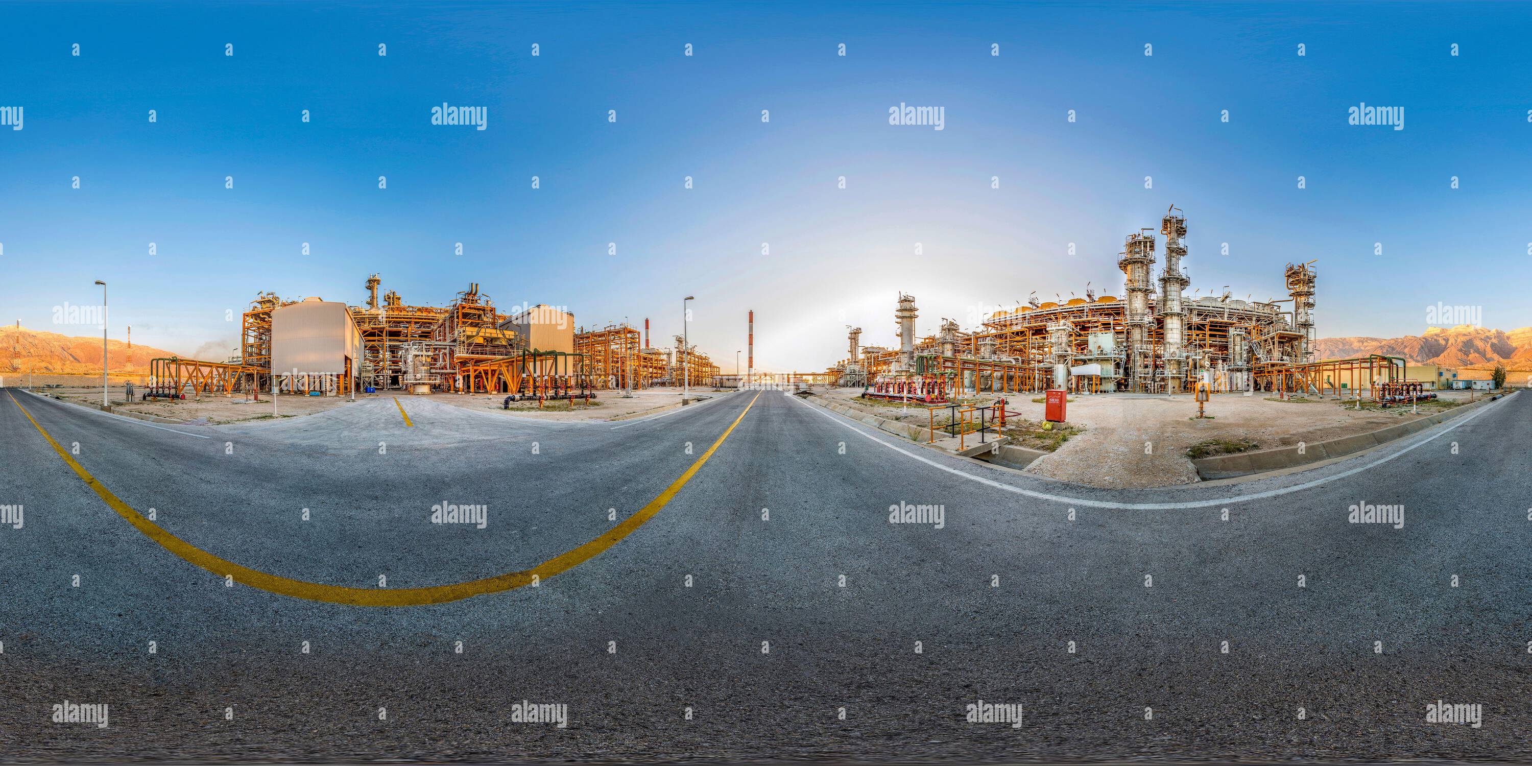 360° view of Ninth refinery of the South Pars Gas Complex - Alamy