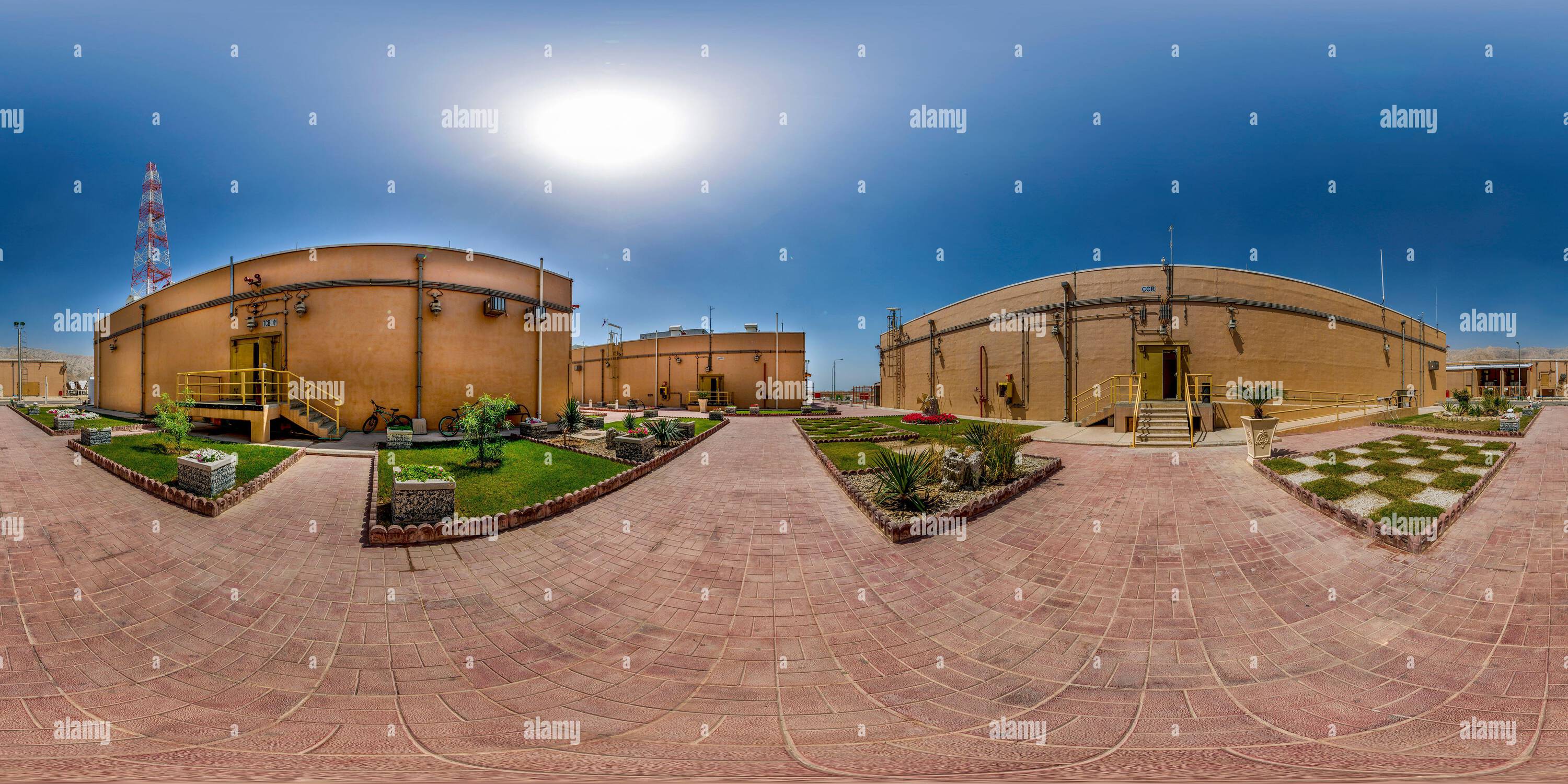 360° view of Ninth refinery of the South Pars Gas Complex - Alamy