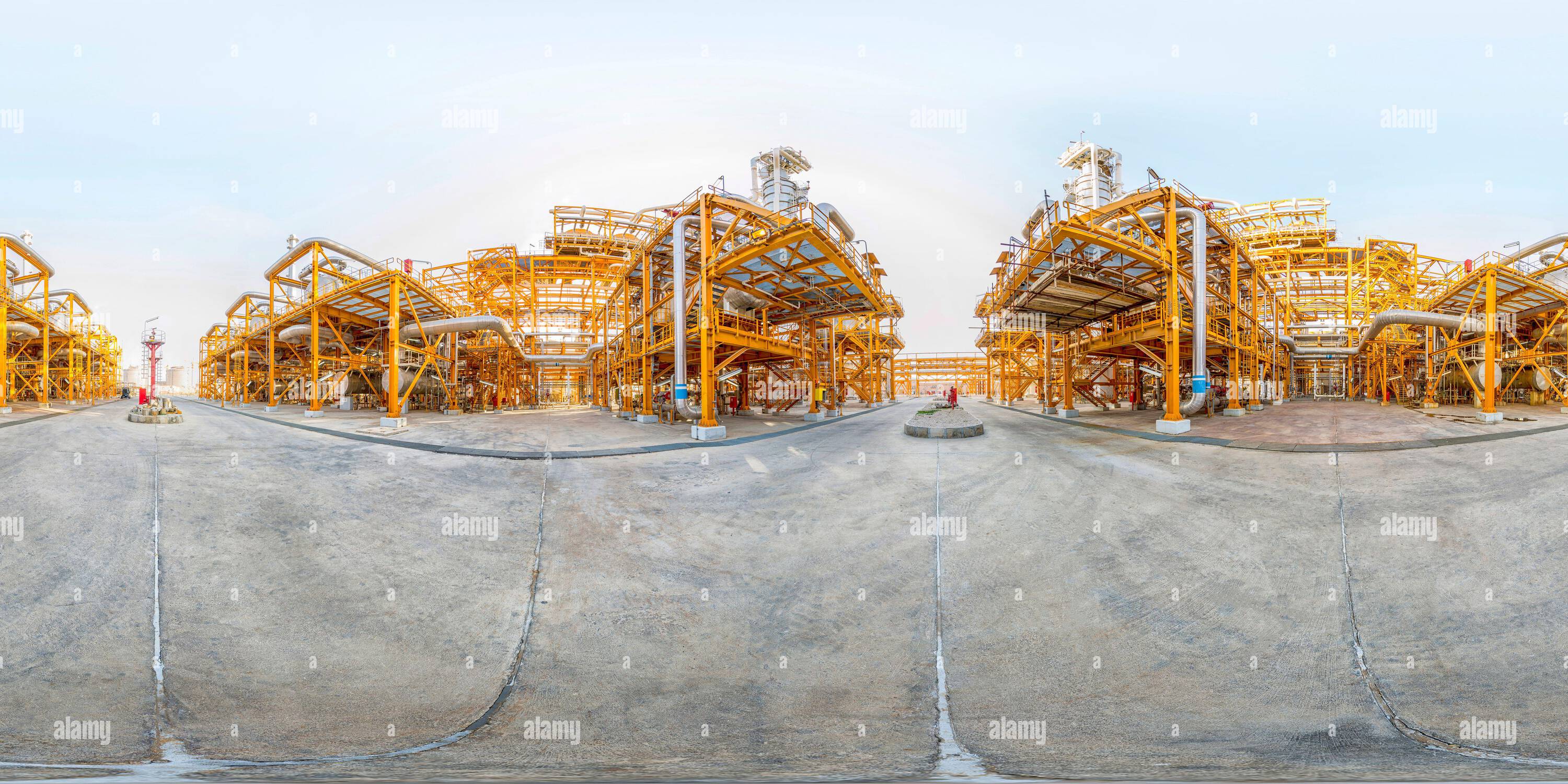 360° view of Ninth refinery of the South Pars Gas Complex - Alamy