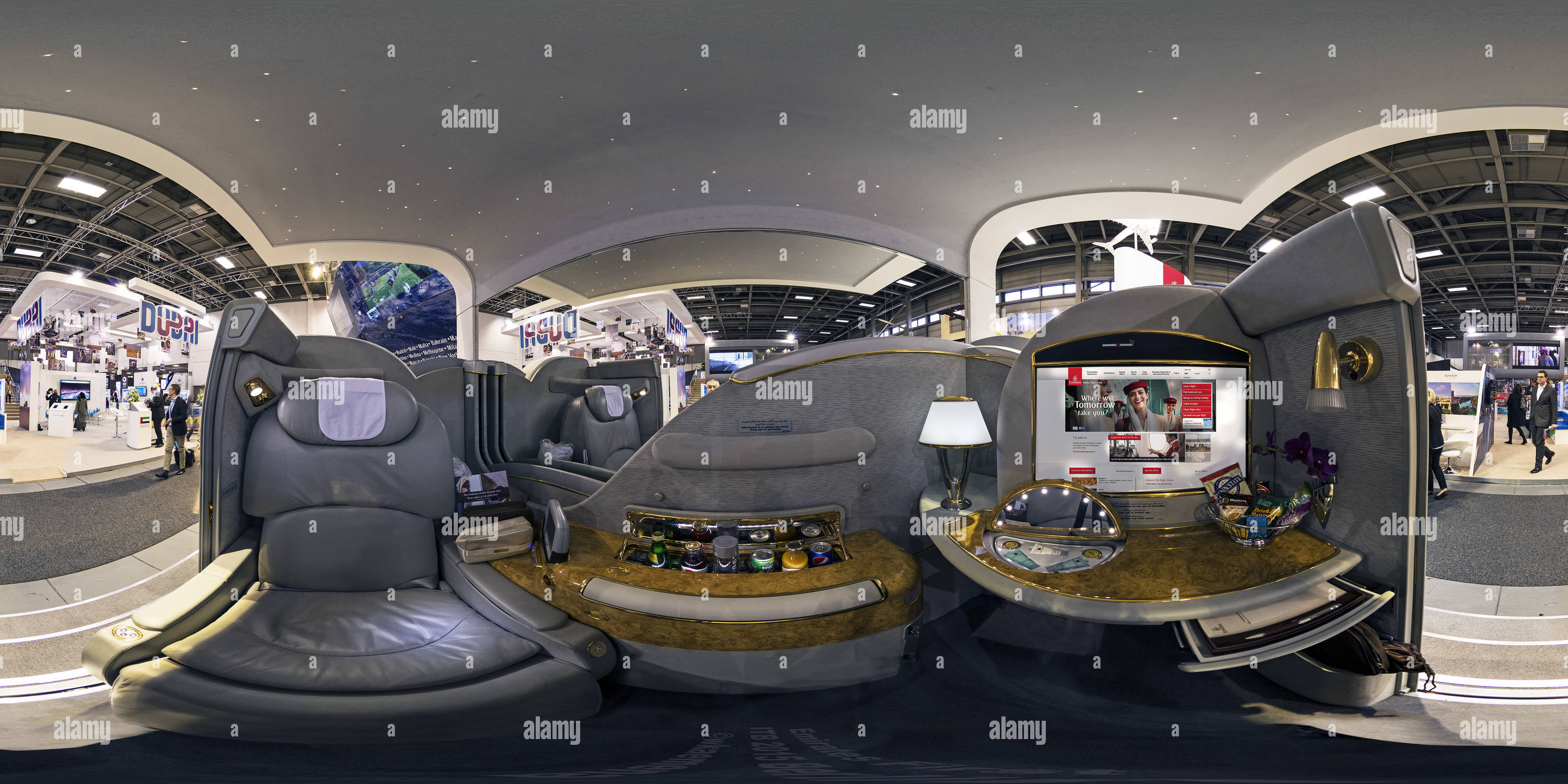 360° view of Emirates Airlines First Class Suite Dubai - Alamy