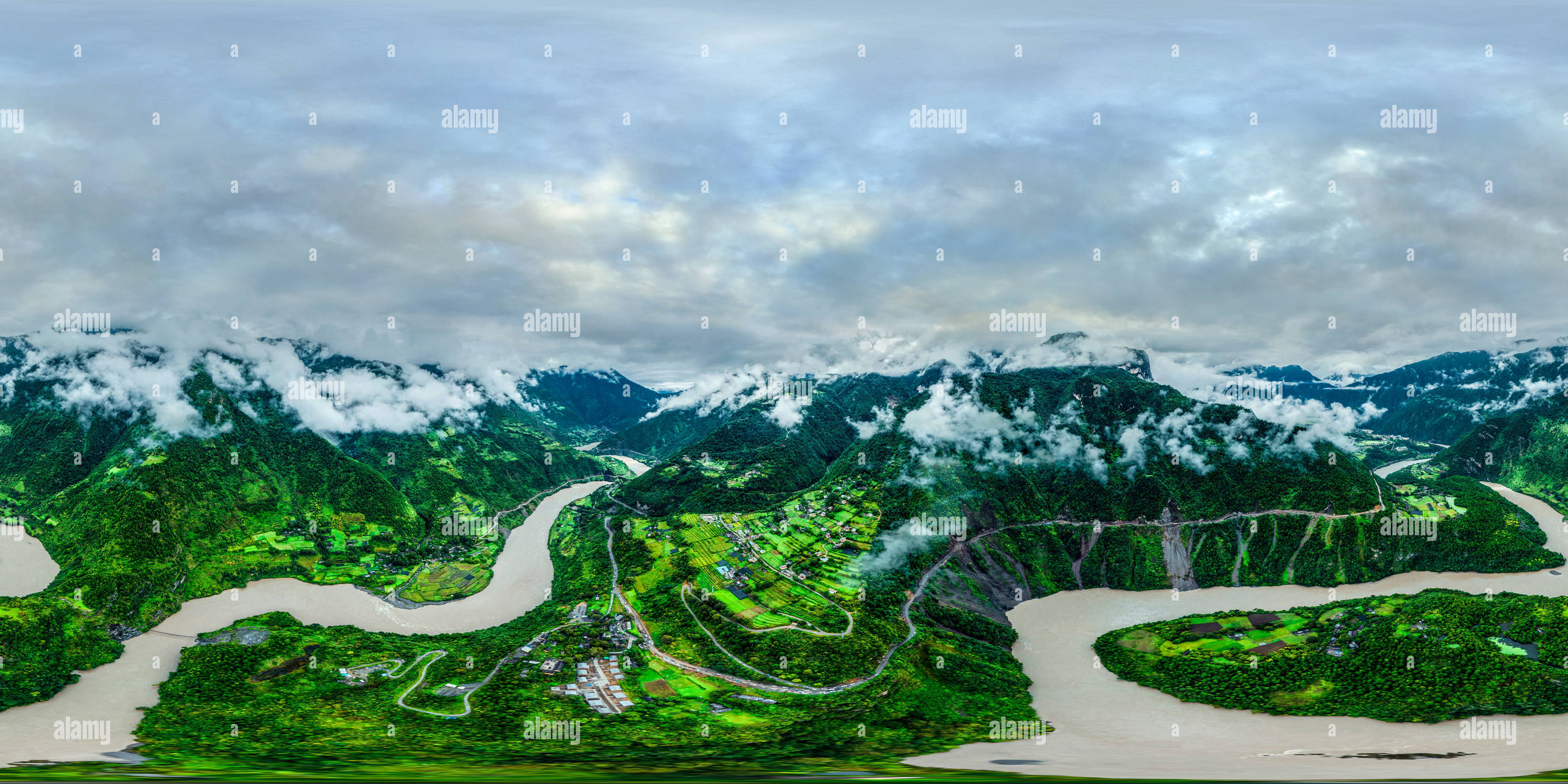 Nujiang river hi-res stock photography and images - Alamy