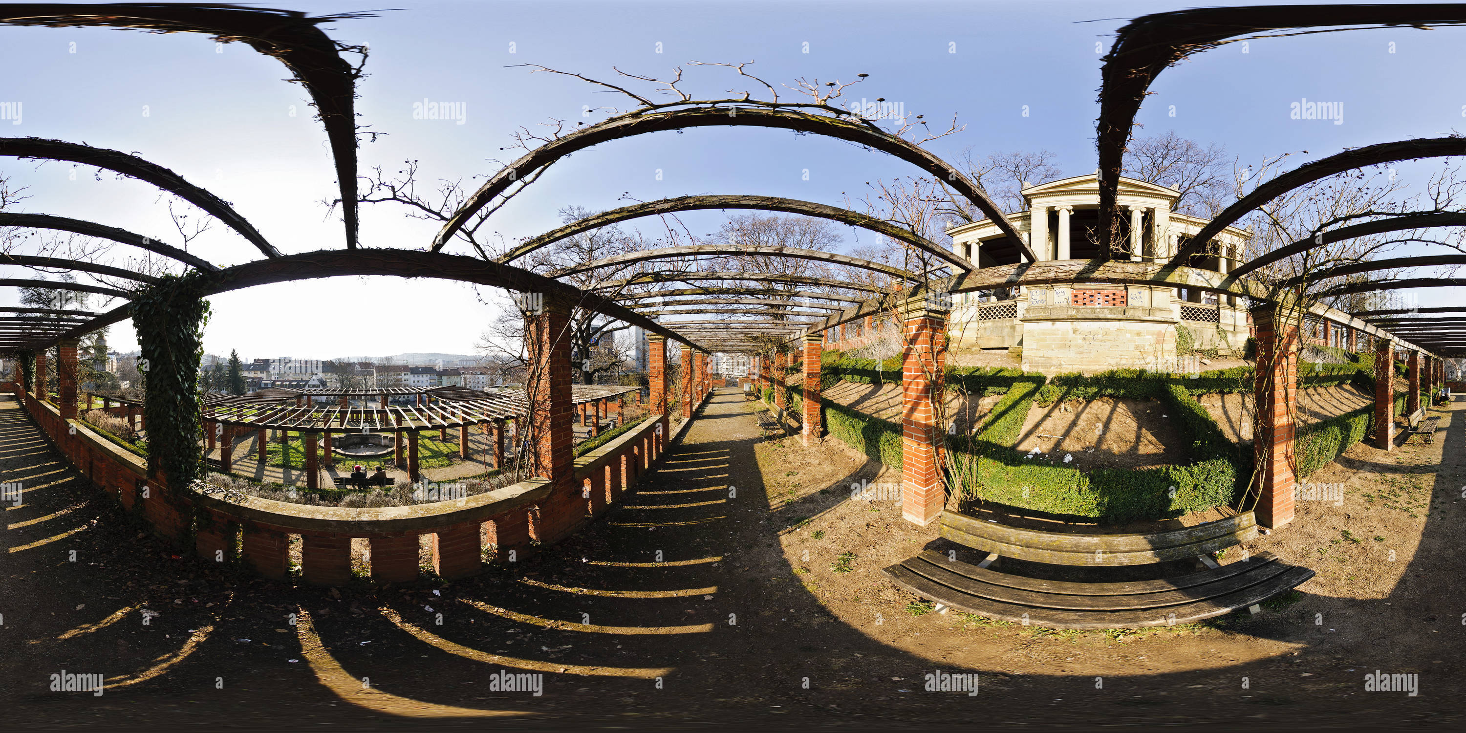 360° view of Stuttgart - Pergola im Park der Villa Berg - Alamy