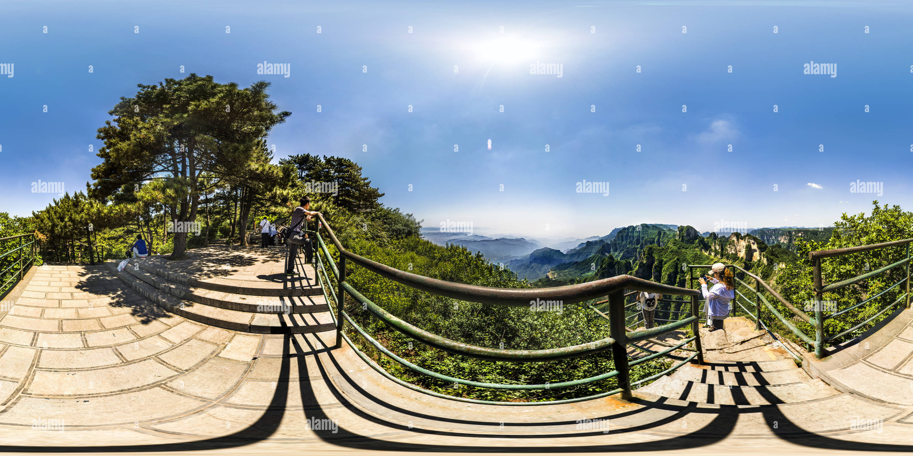 Sun mang hi-res stock photography and images - Alamy