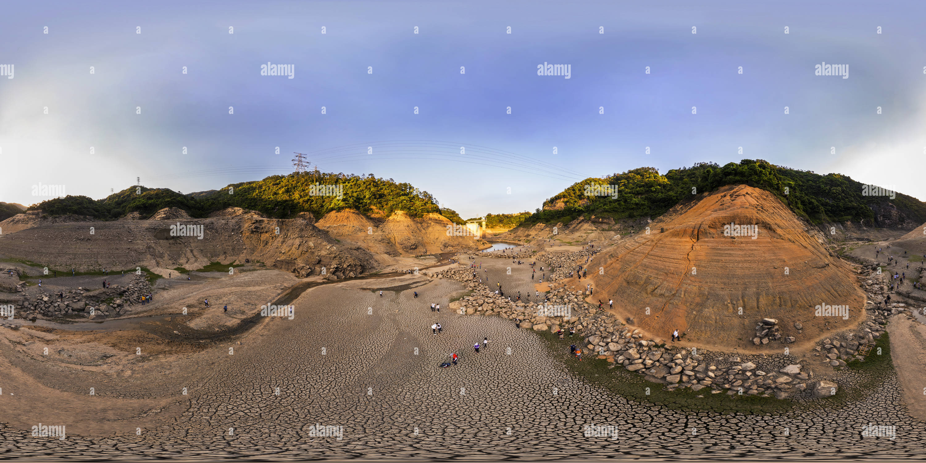 360° view of Lower Shing Mun Reservoir Fried Up(下城門水塘乾涸.2), Sha Tin, HK ...