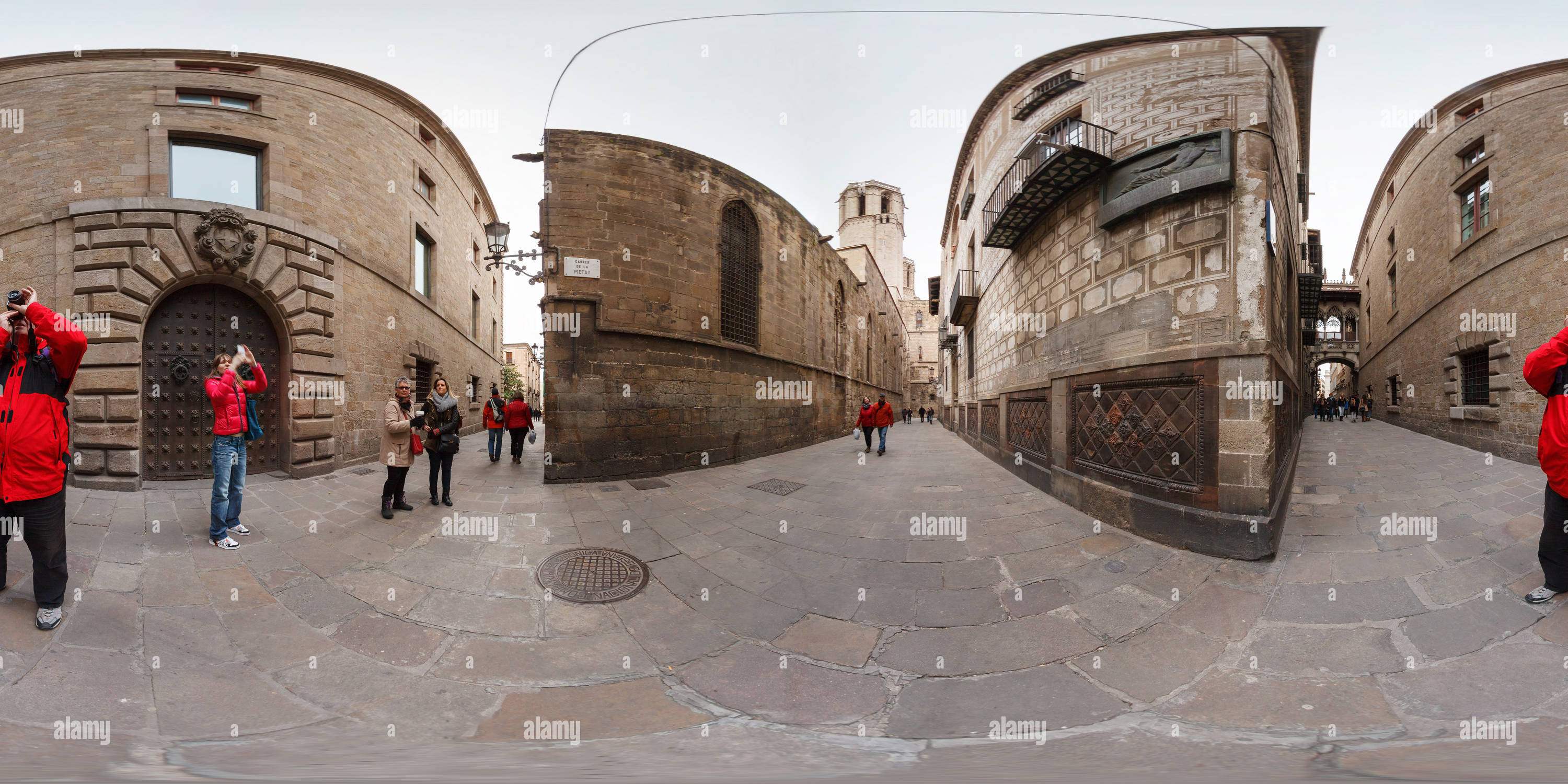 360° view of gotic town. barcelona - Alamy