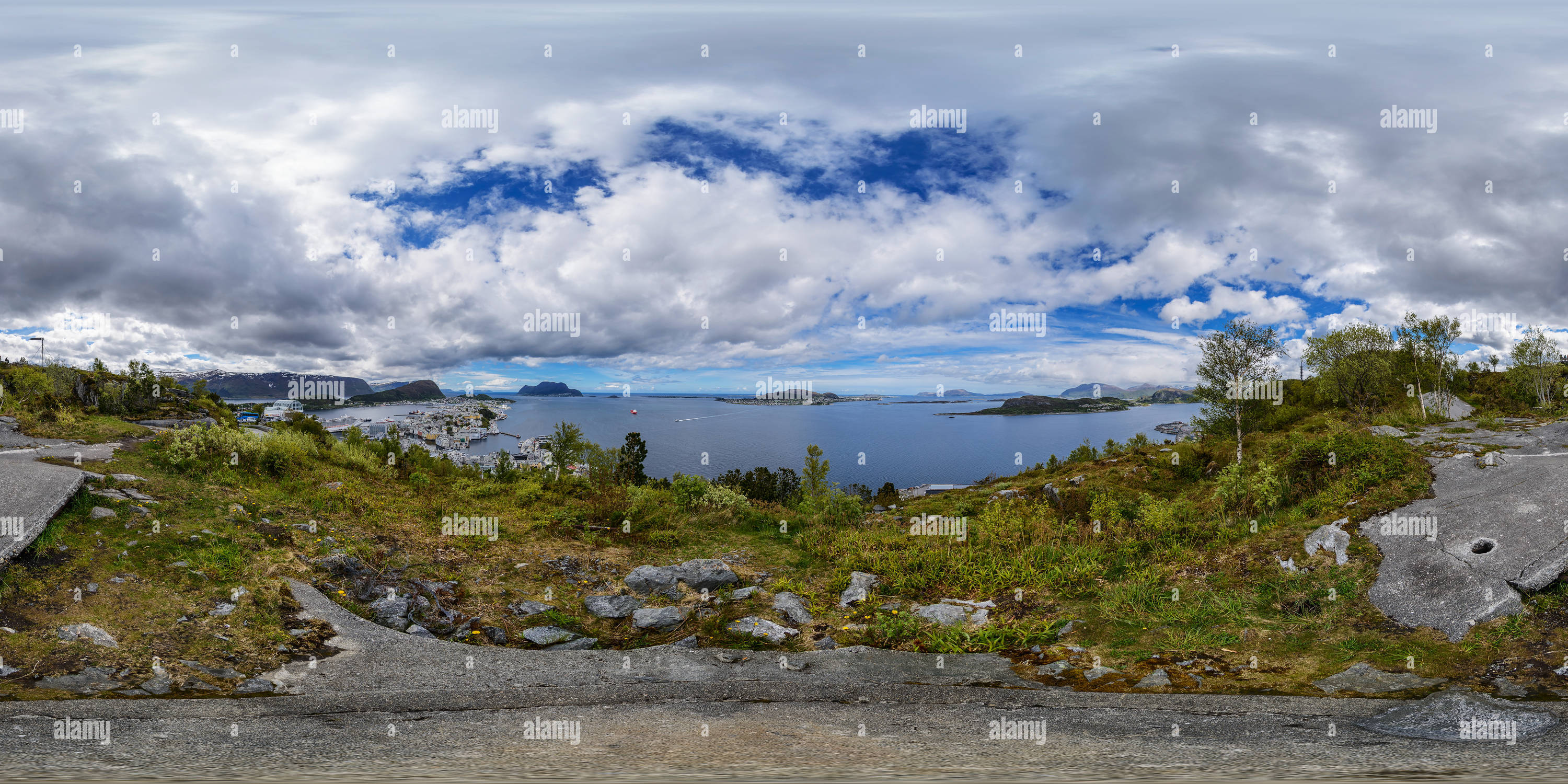 Mount aksla viewpoint alesund hi-res stock photography and images - Alamy