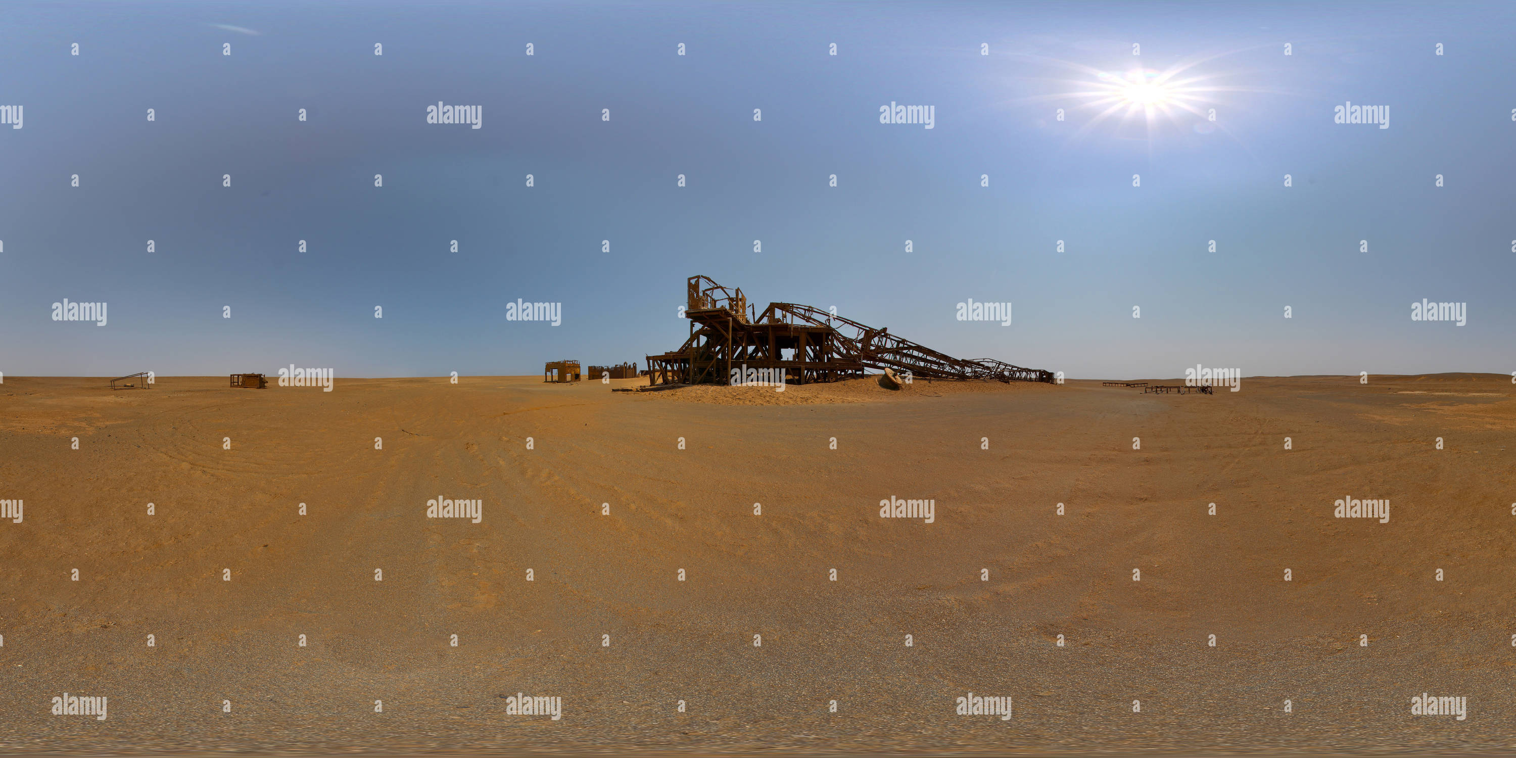 360° view of On the Mars or an old oil-rig in the desert - Alamy