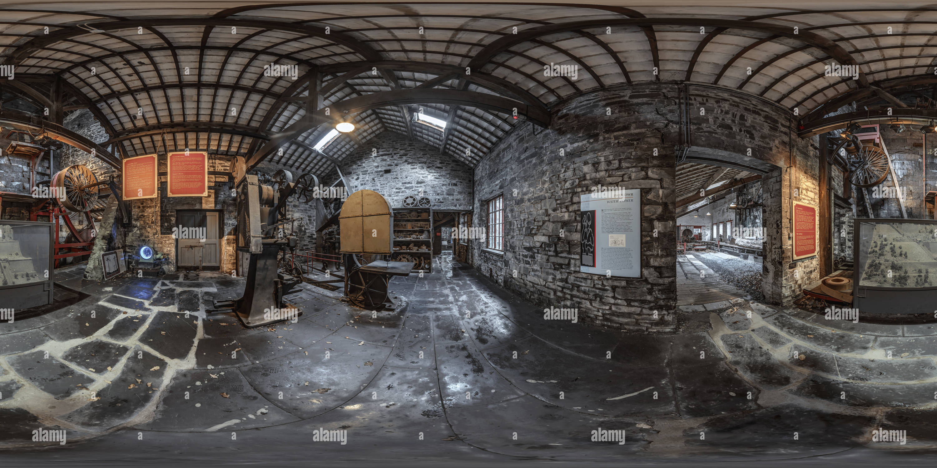 360° view of Llanberis slate museum - power shaft from water wheel ...