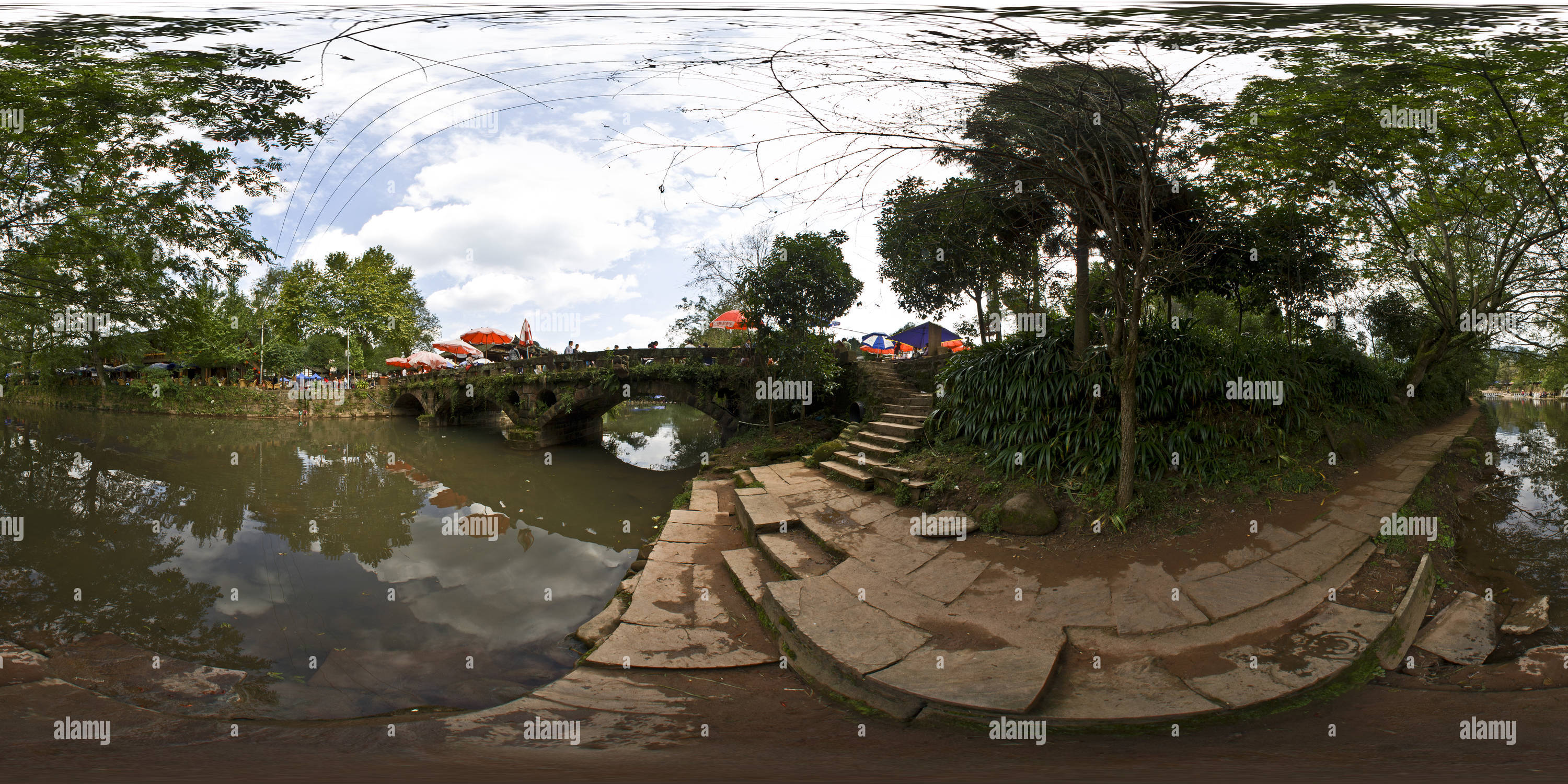 360° view of Sichuan - the town where (Old Bridge) -2 - Alamy