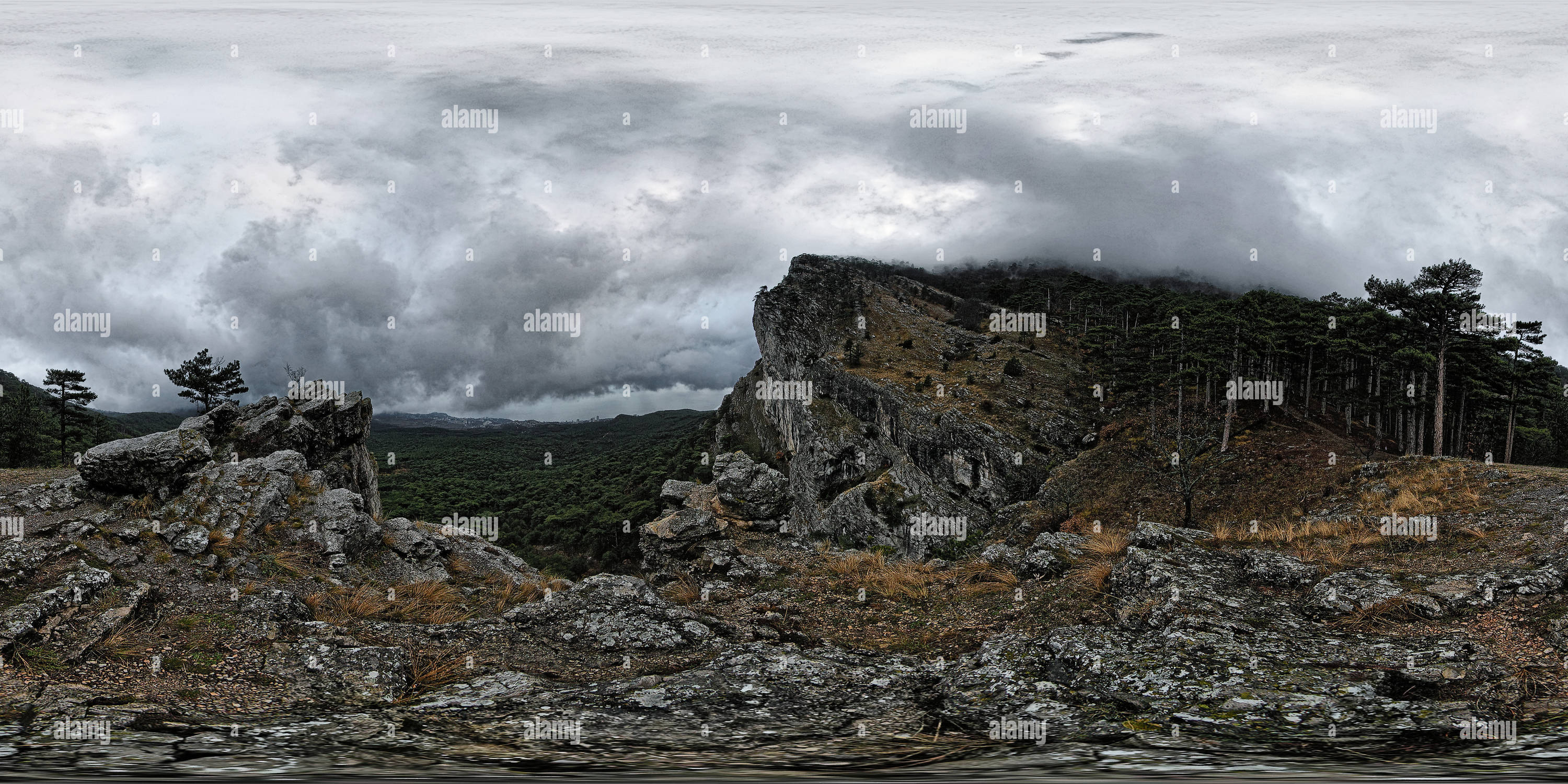 360° view of A halfway to the top - Alamy