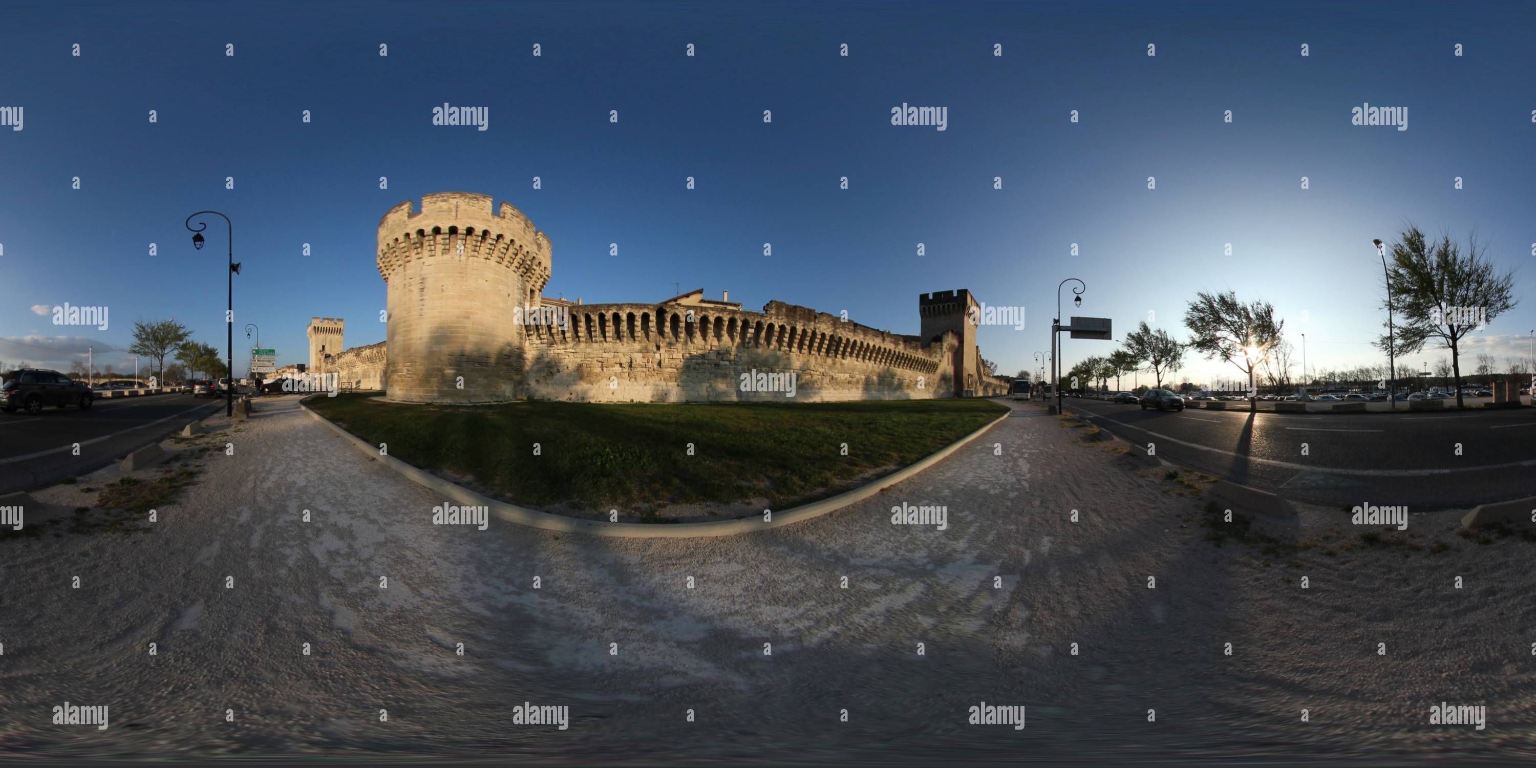360° view of Walls of Avignon - Alamy