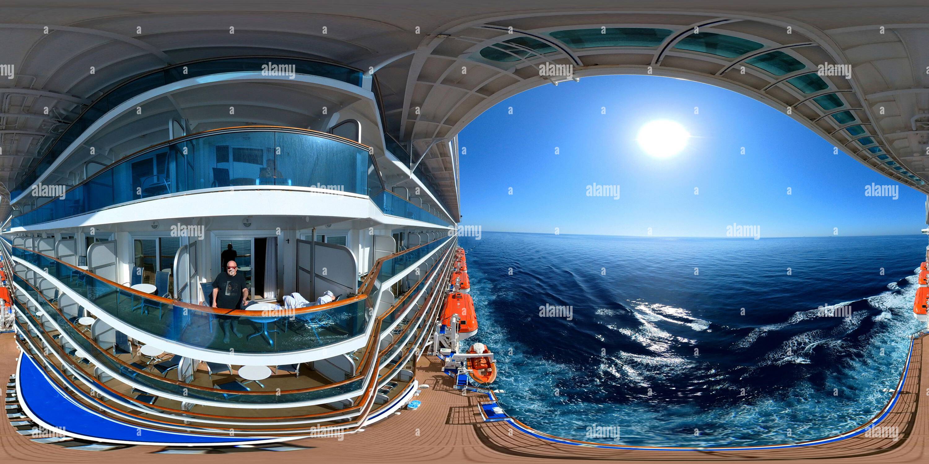 Regal princess hi-res stock photography and images - Alamy