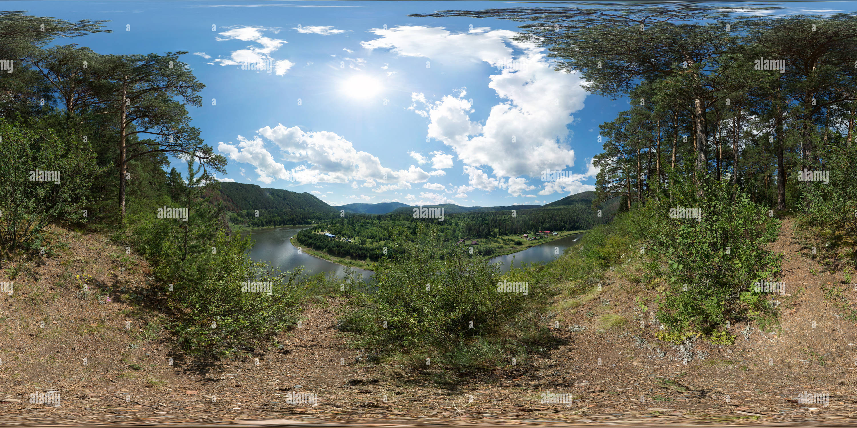 360° view of Mana River, right bank - Alamy