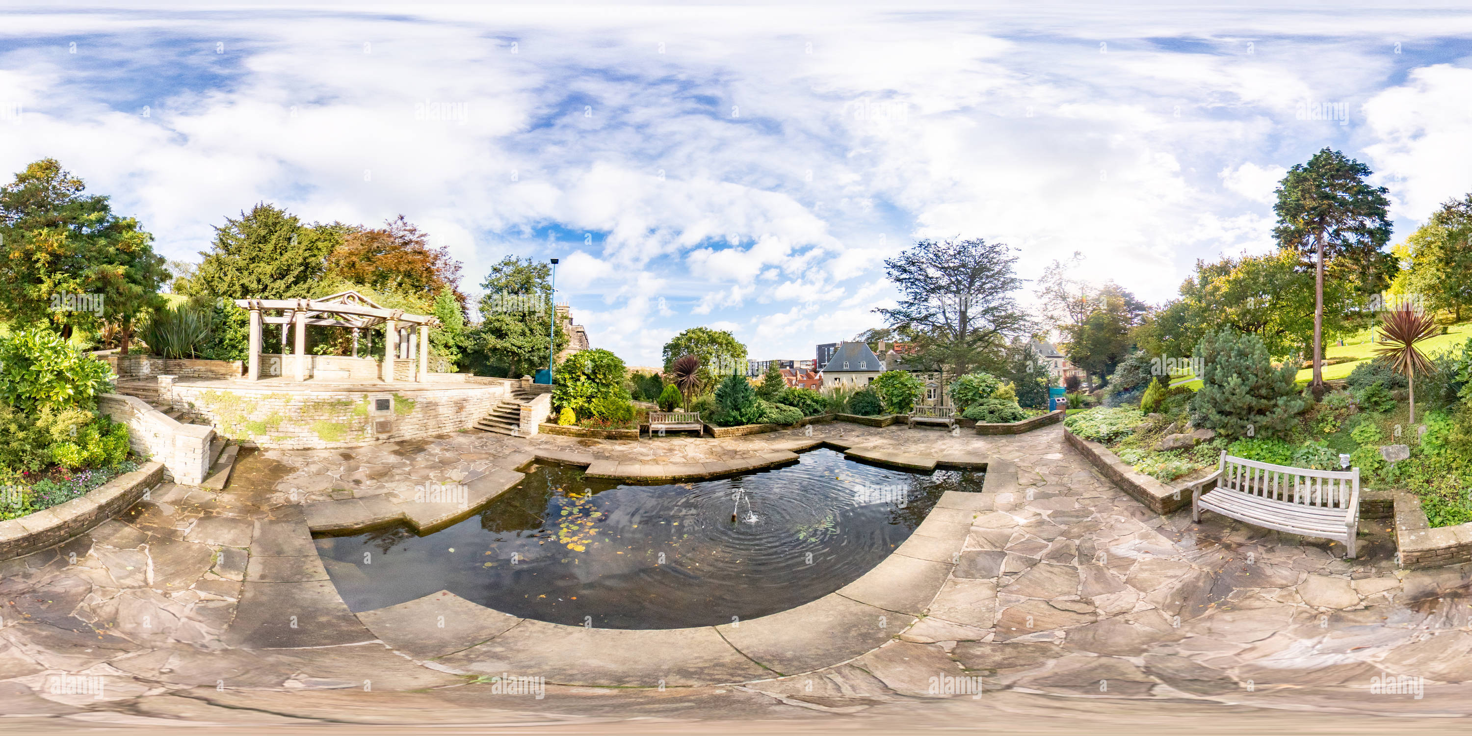 360° view of The Pool in Pannett Park, Whitby - Alamy