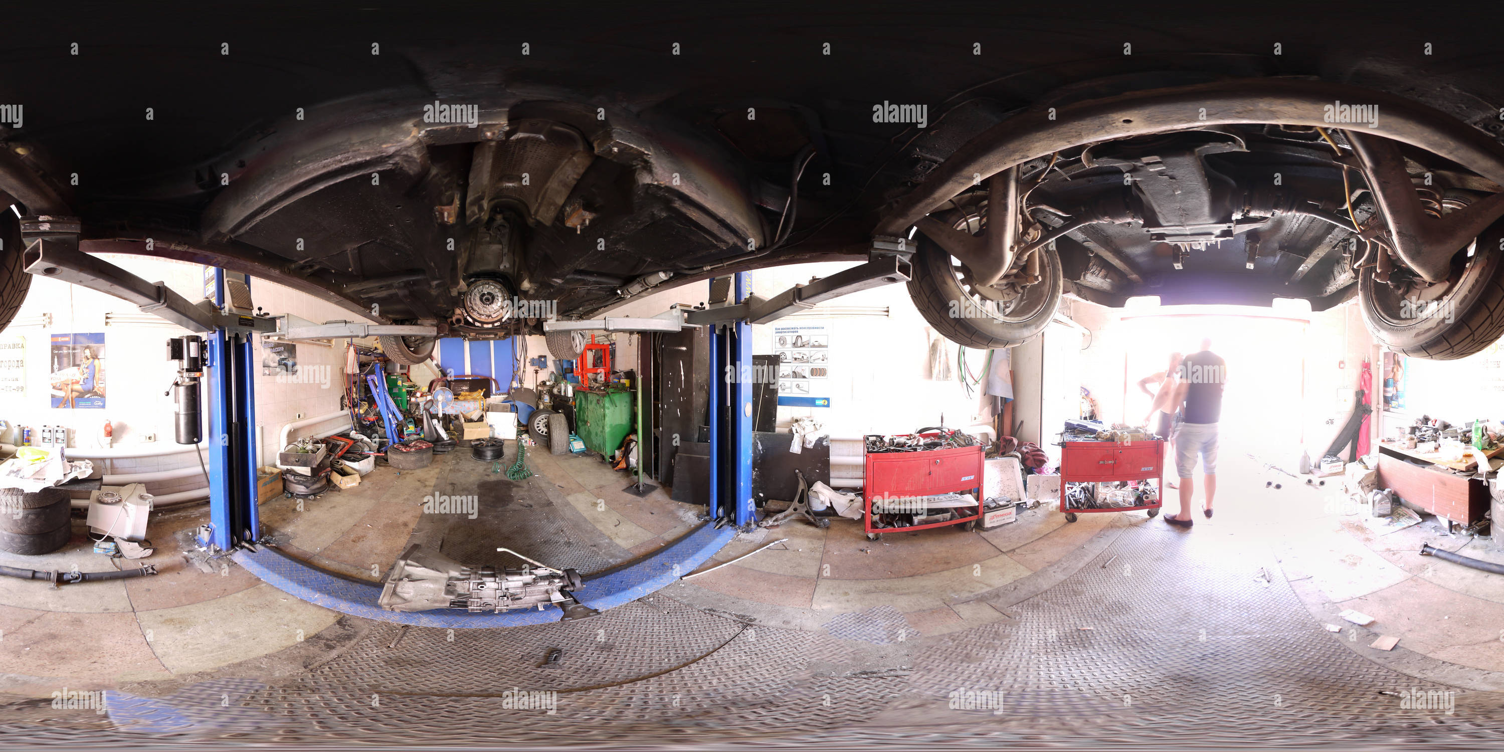 garage panorama 360 hi-res stock photography and images - Alamy