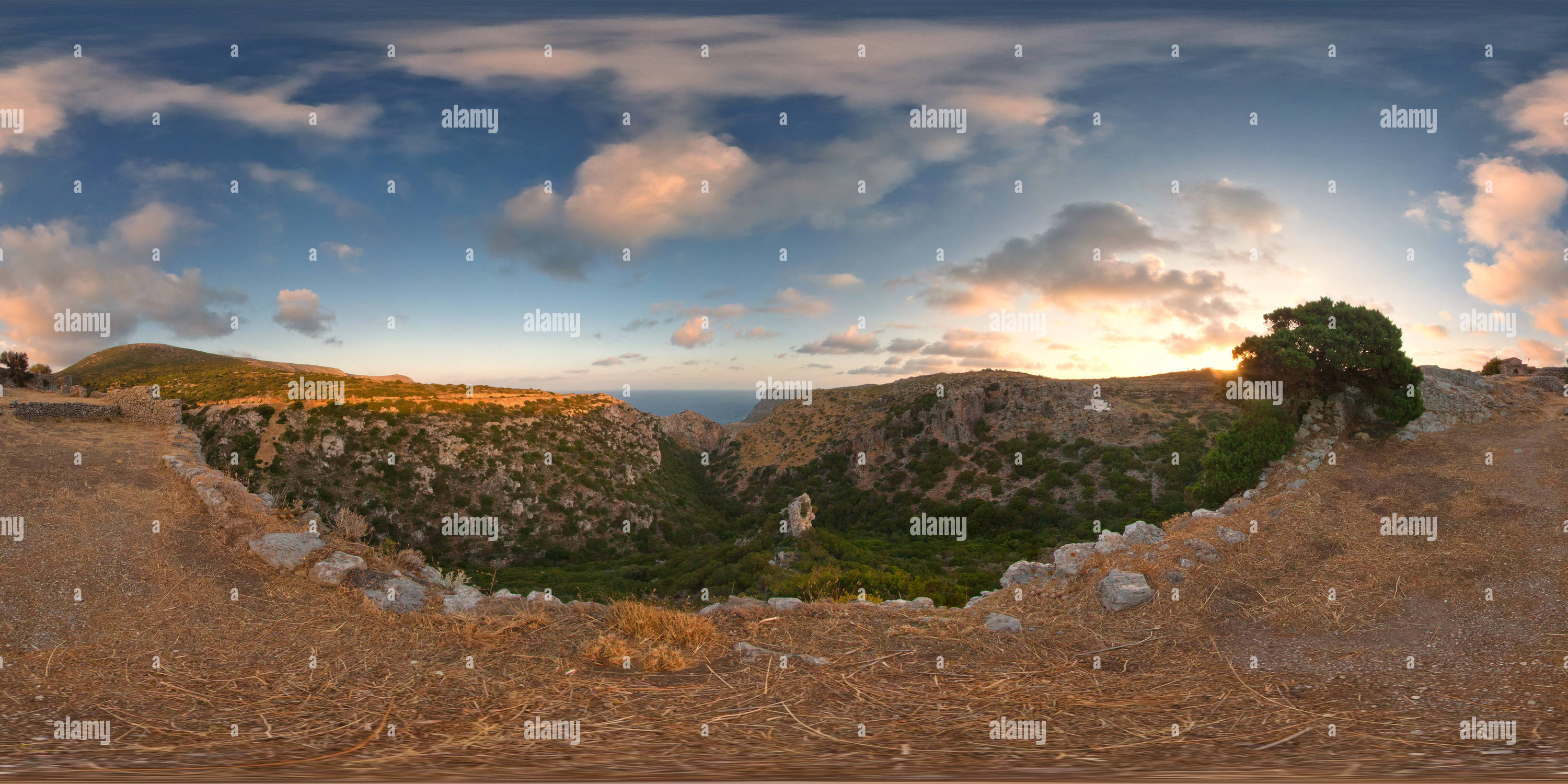 360° view of Kato Chora Castle, Milopotamos, Kithira island, Greece - Alamy